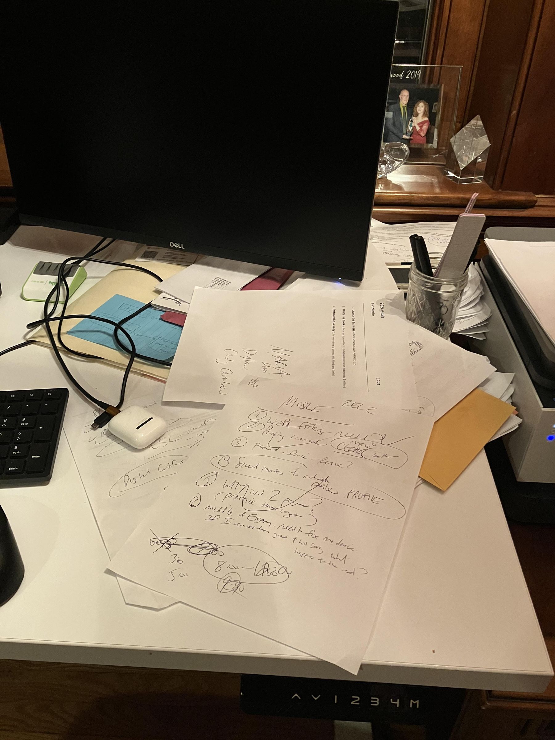 WHO (Work at Home Organization) Let the Slobs Out : 9 Steps - Instructables