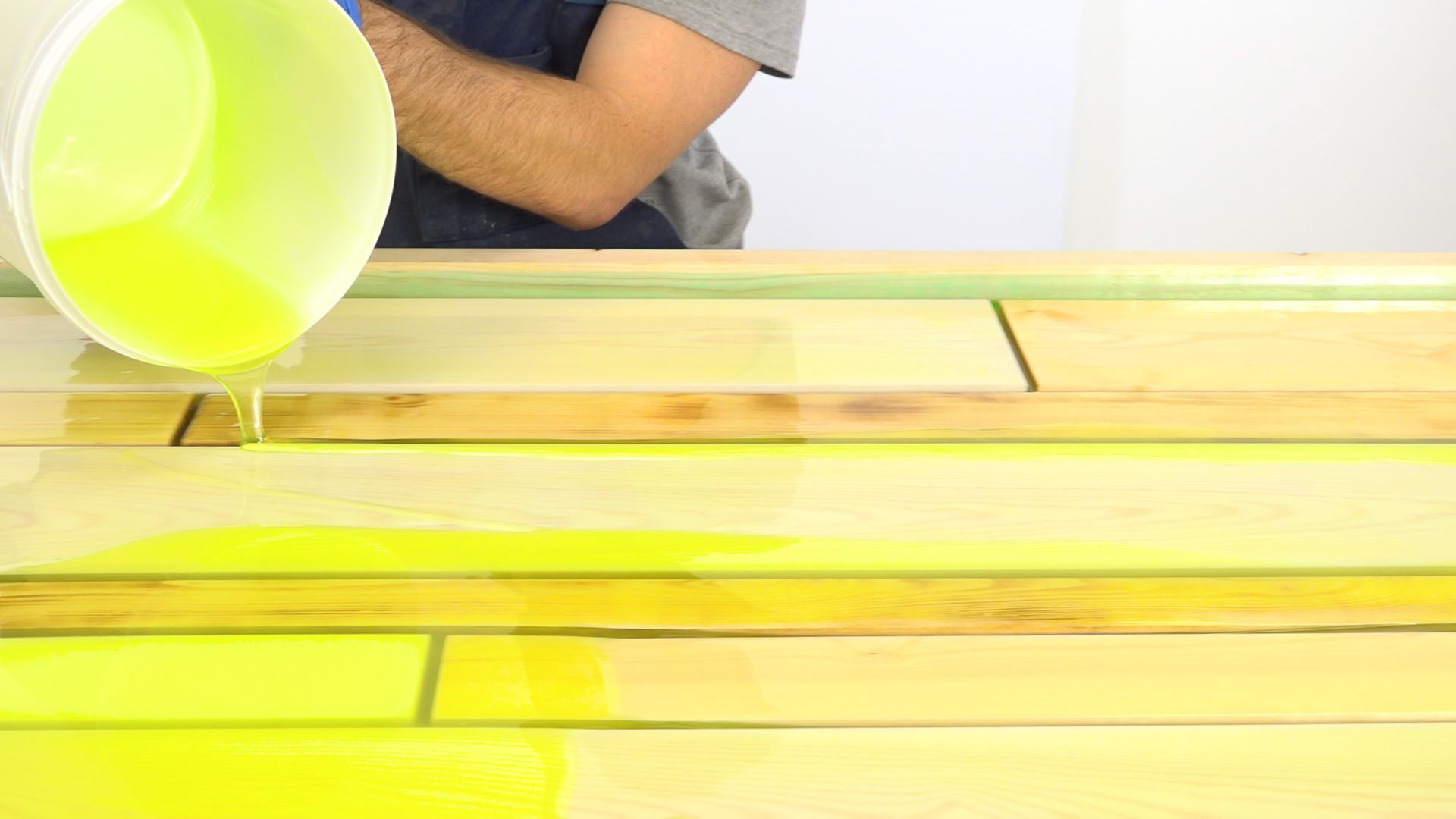 DIY RESIN PLANK TABLE - How to Make Your Own Using GlassCast® 3 Clear ...