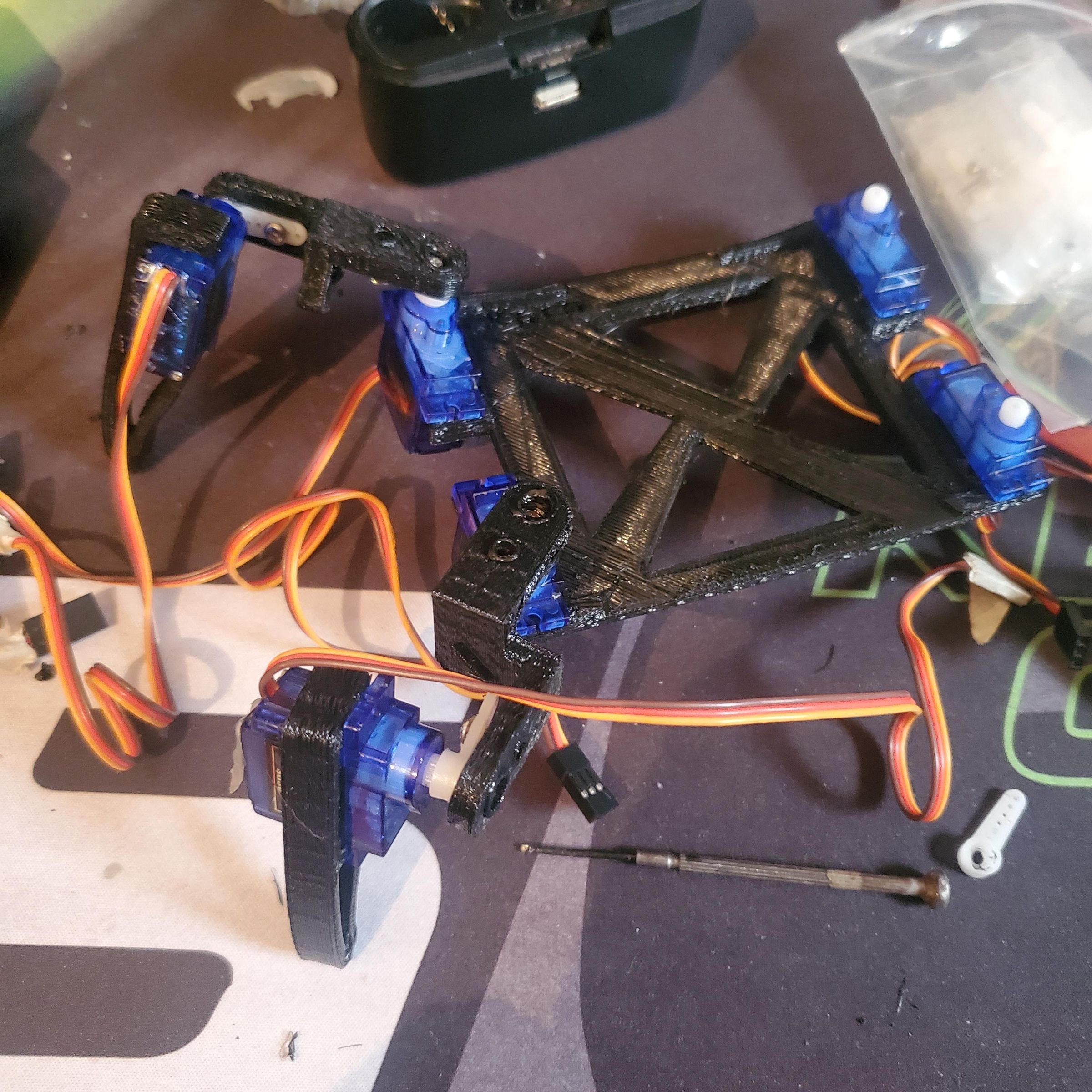 Spider Robot DIY (Quadruped) : 4 Steps (with Pictures) - Instructables