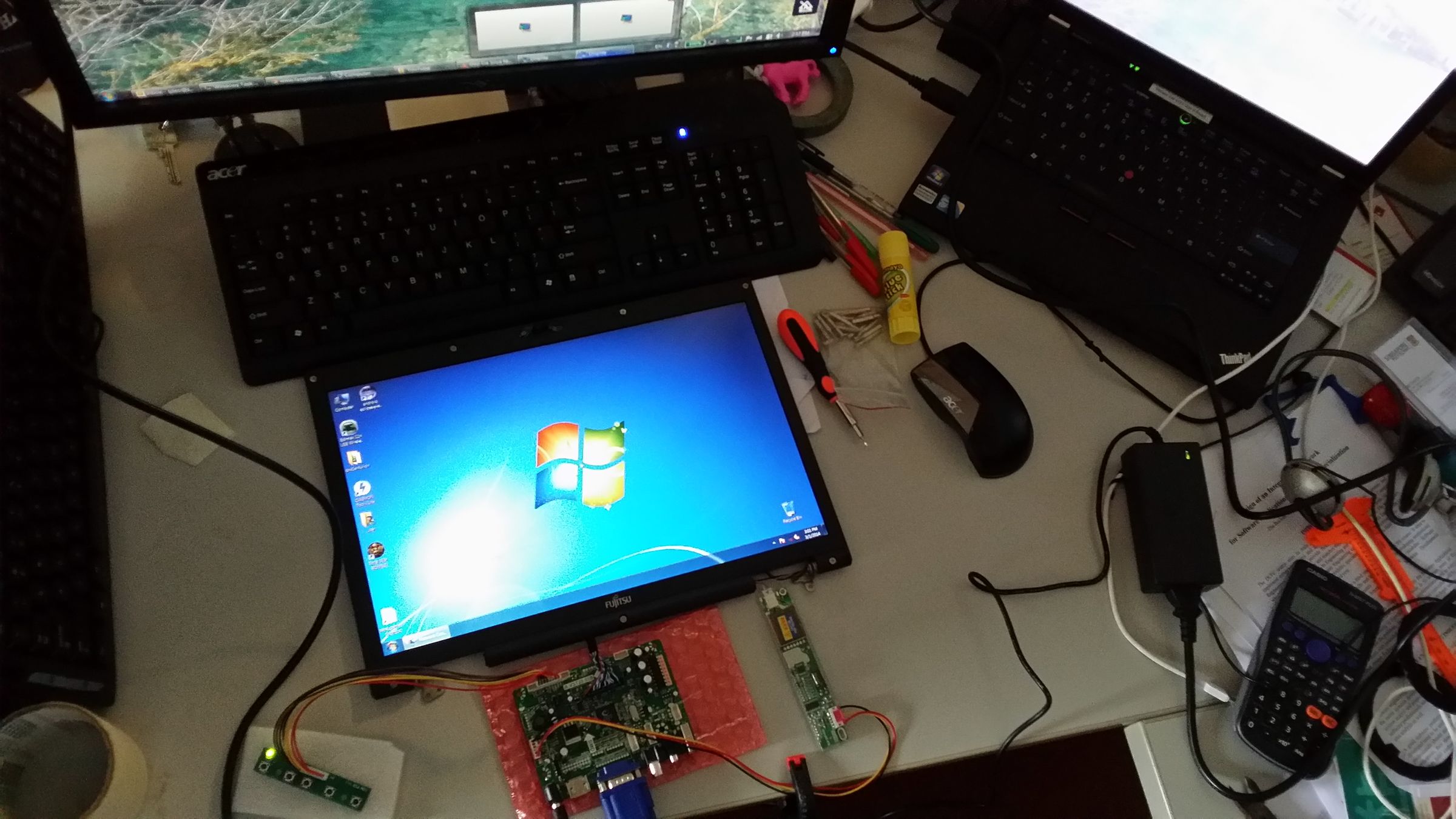 How to Re-purpose Dead Laptop's LCD : 4 Steps - Instructables