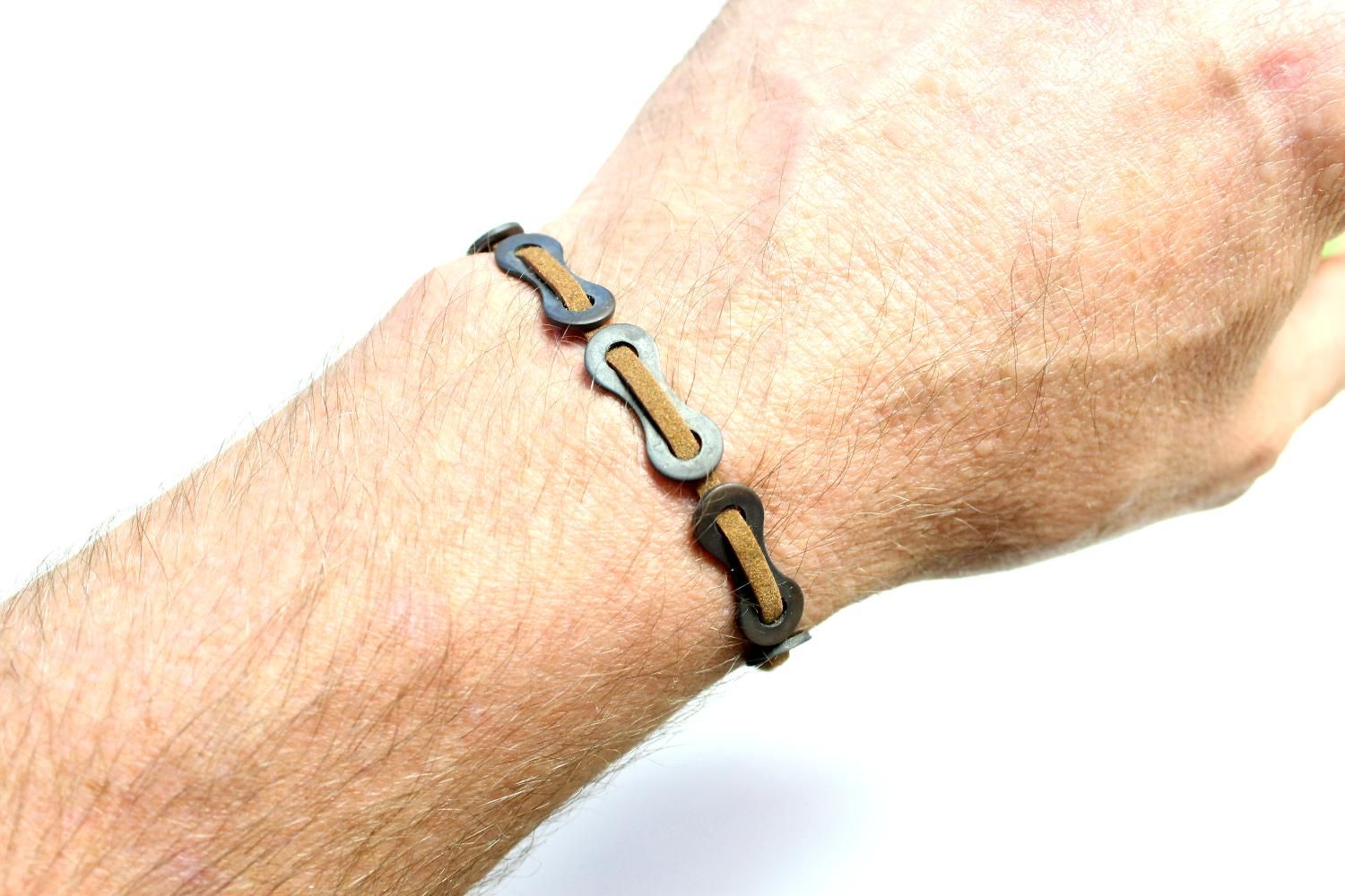 Easy Bike Chain Bracelet : 6 Steps (with Pictures) - Instructables