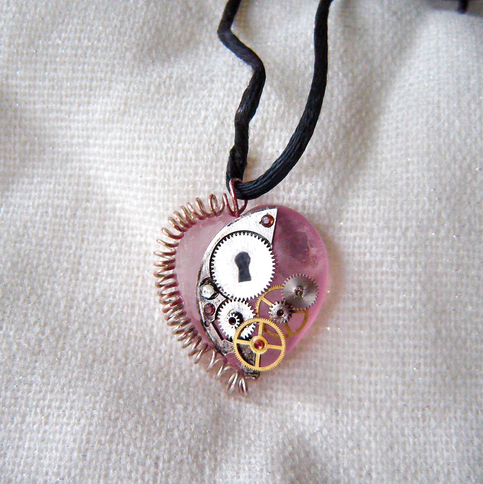 Clockwork Heart Pendant Necklace : 5 Steps (with Pictures) - Instructables