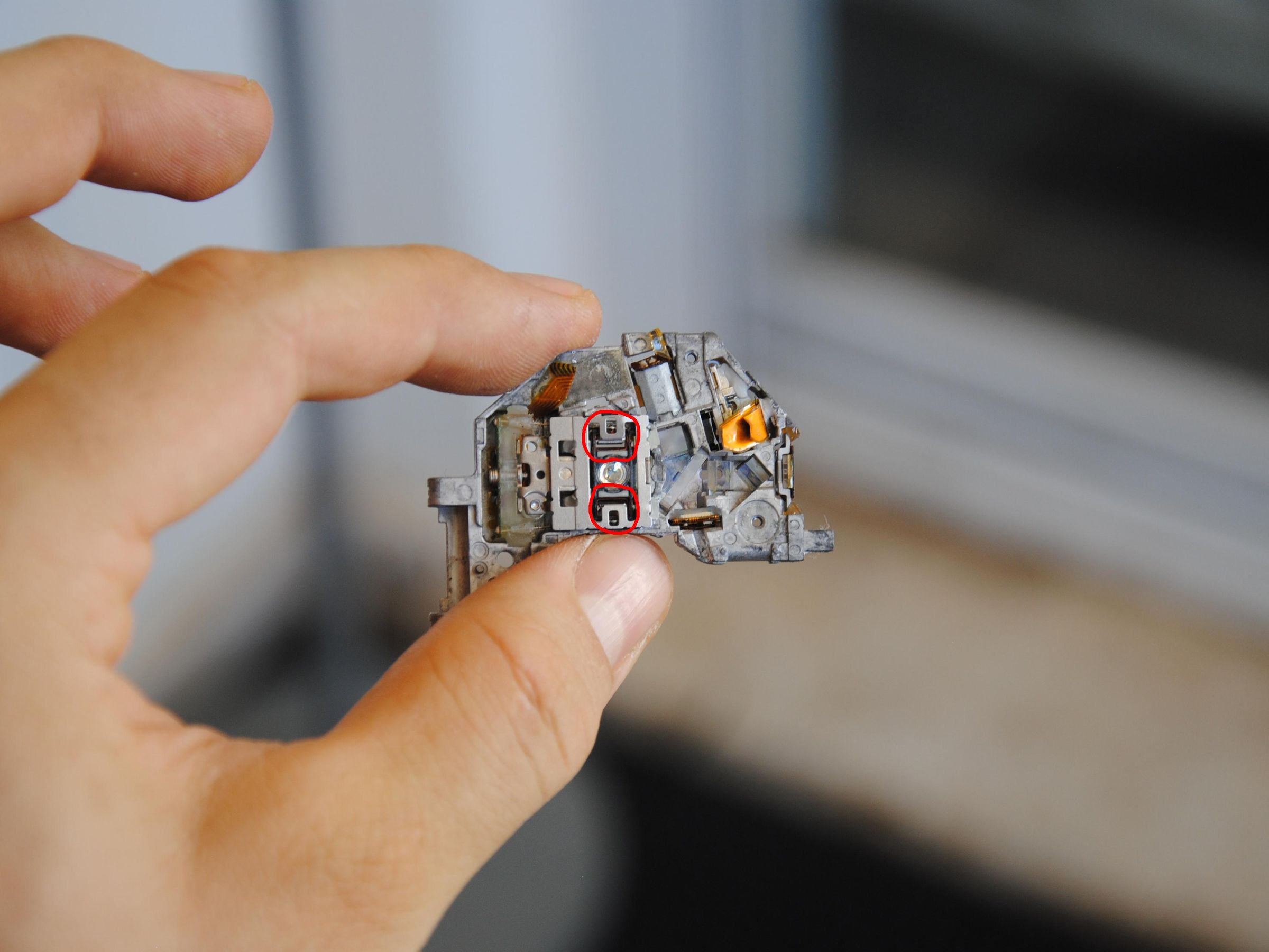 Best Ways to Find Magnets for DIY Projects at Home : 8 Steps (with ...