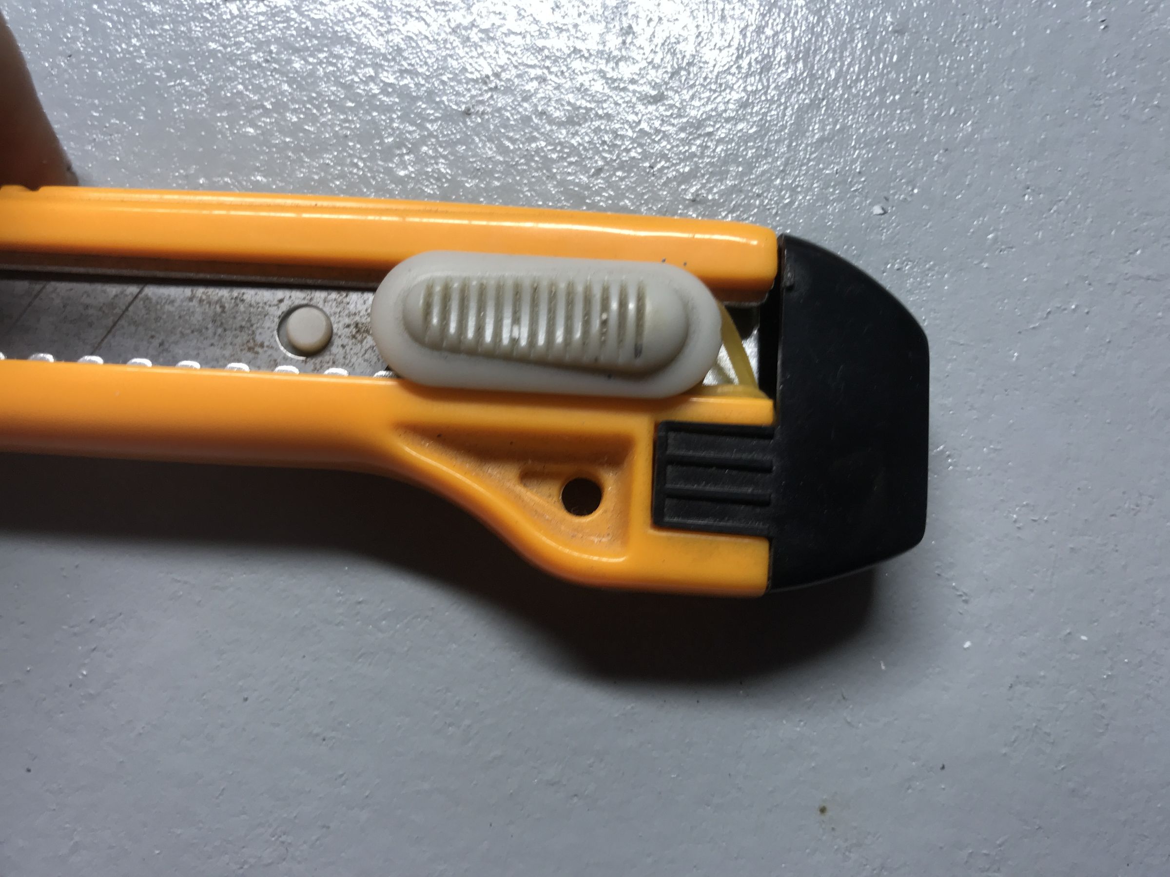 Self Retracting Box Cutter Using Rubber Band : 4 Steps - Instructables