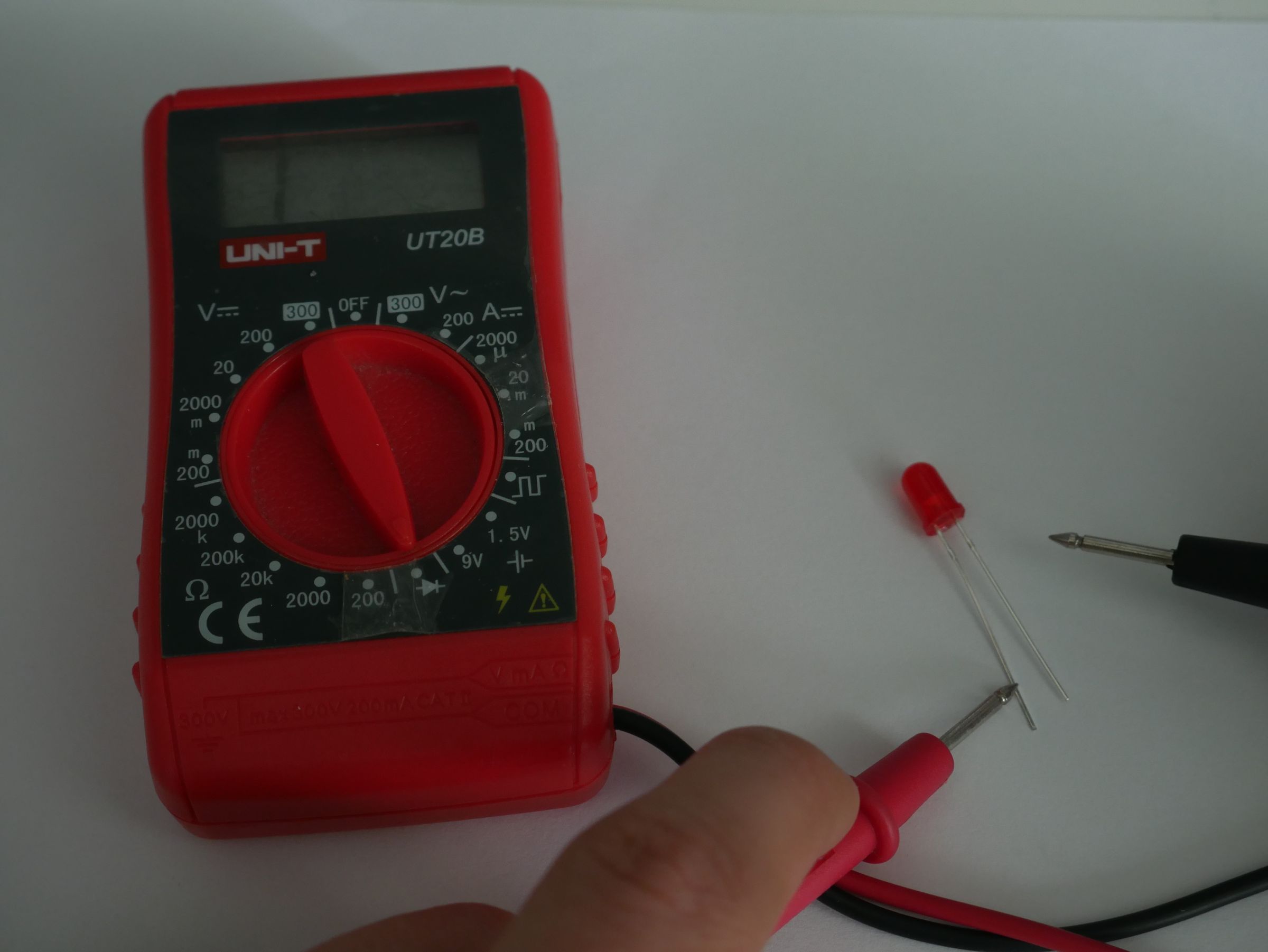 5 Simple Ways to Determine LED Polarity : 6 Steps (with Pictures ...