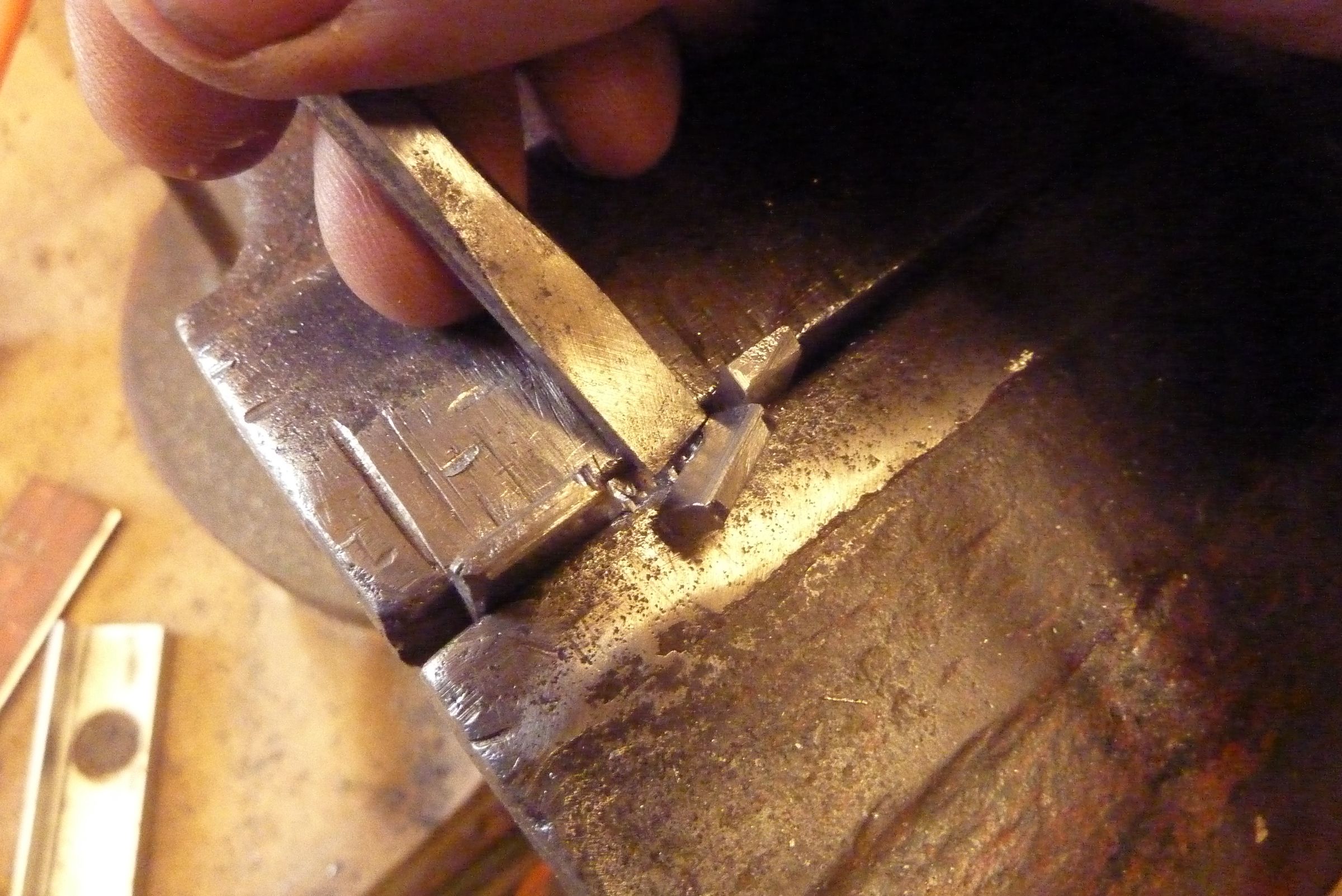 Tee Slot Drill Press Clamps, Easy and Quick : 4 Steps (with Pictures ...