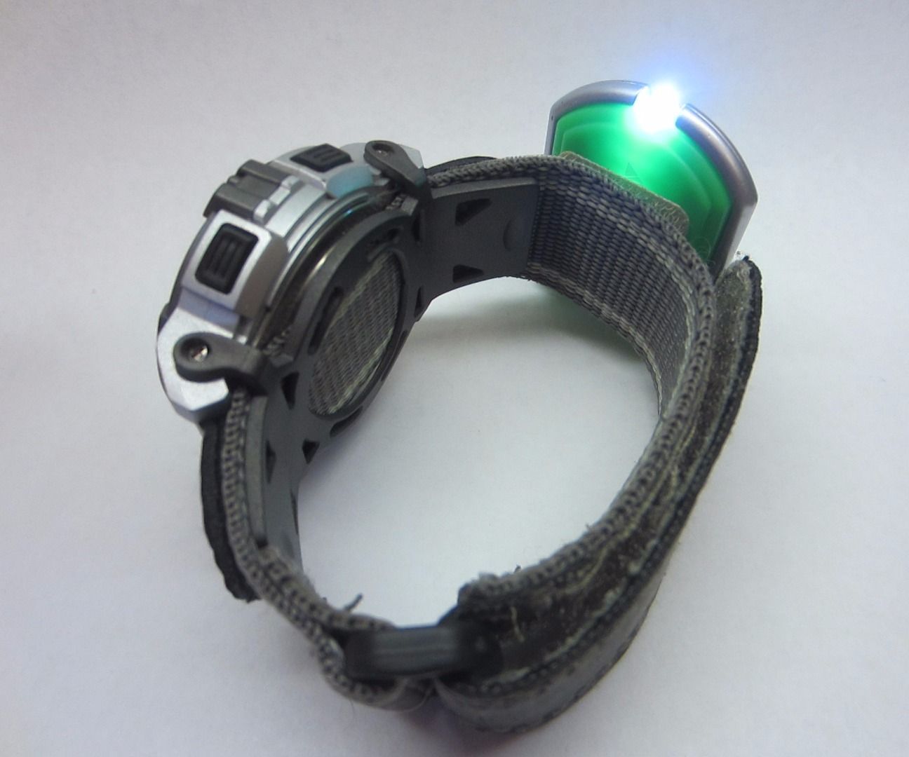 Tactical Flashlight Wristwatch : 4 Steps (with Pictures) - Instructables