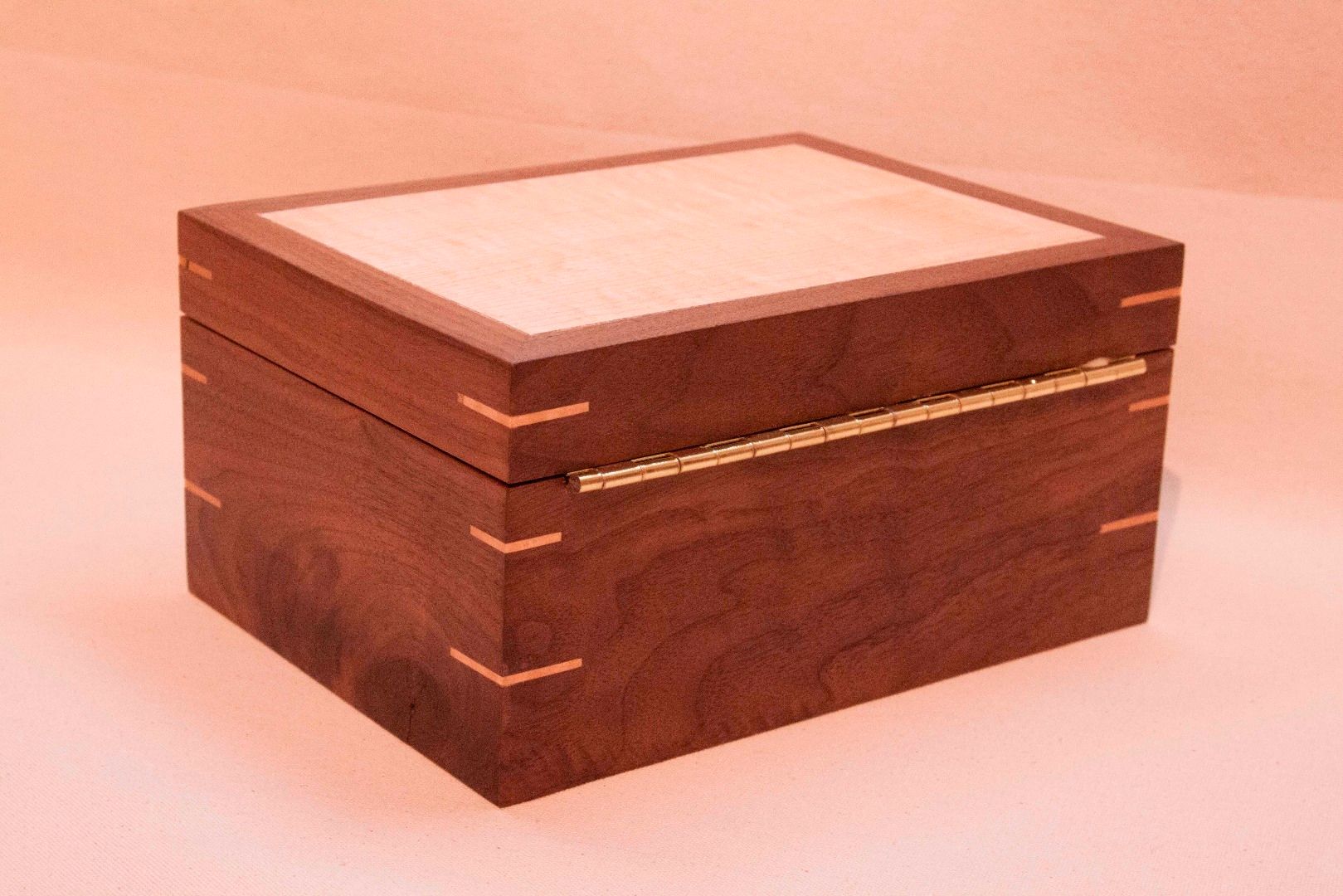 Walnut Keepsake Box | : 12 Steps - Instructables