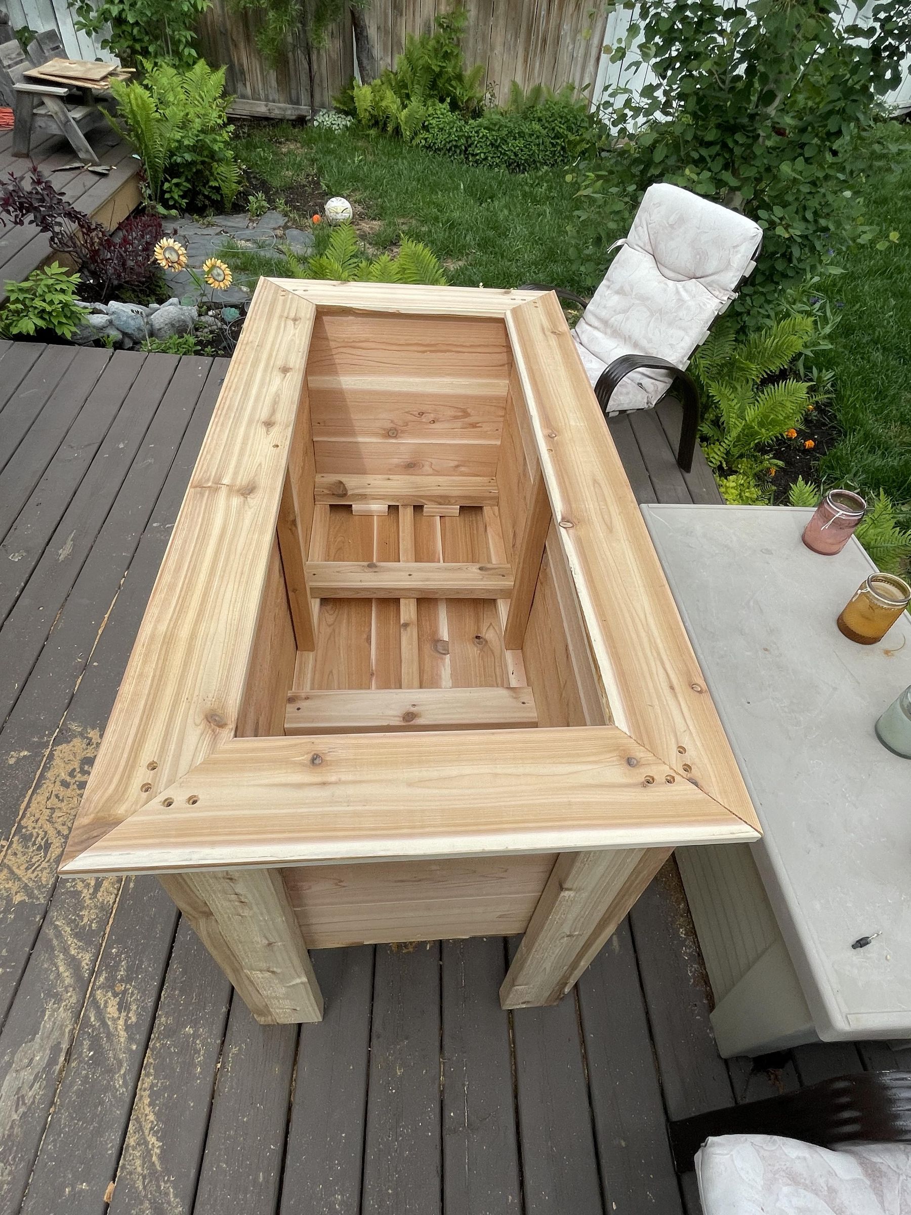 Elevated Planter Raised Bed : 5 Steps (with Pictures) - Instructables