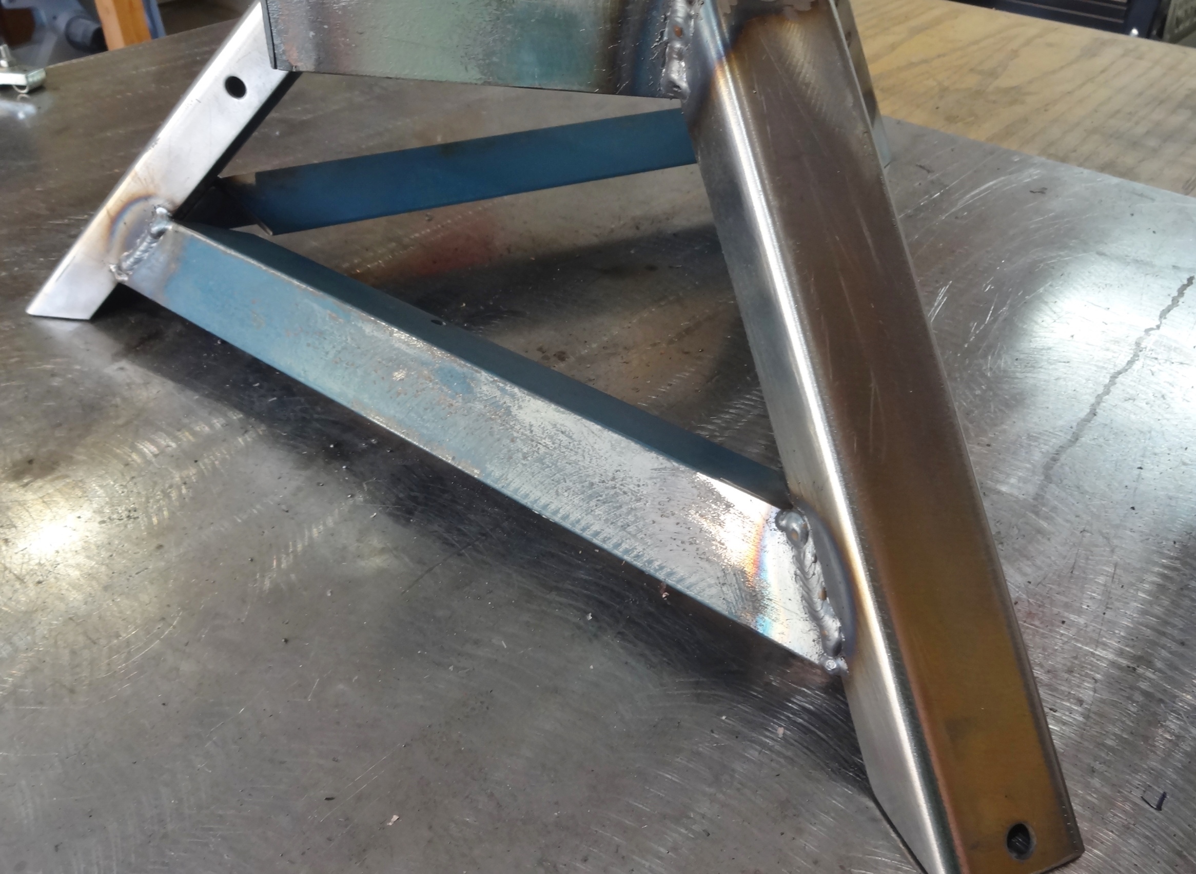 Height-Adjustable Portable Vise Stand : 22 Steps (with Pictures ...