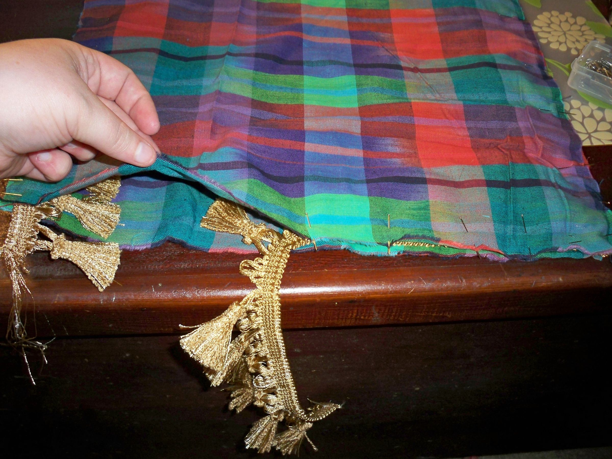 How to Make Awesome (and Easy!) Throw Pillows : 7 Steps - Instructables