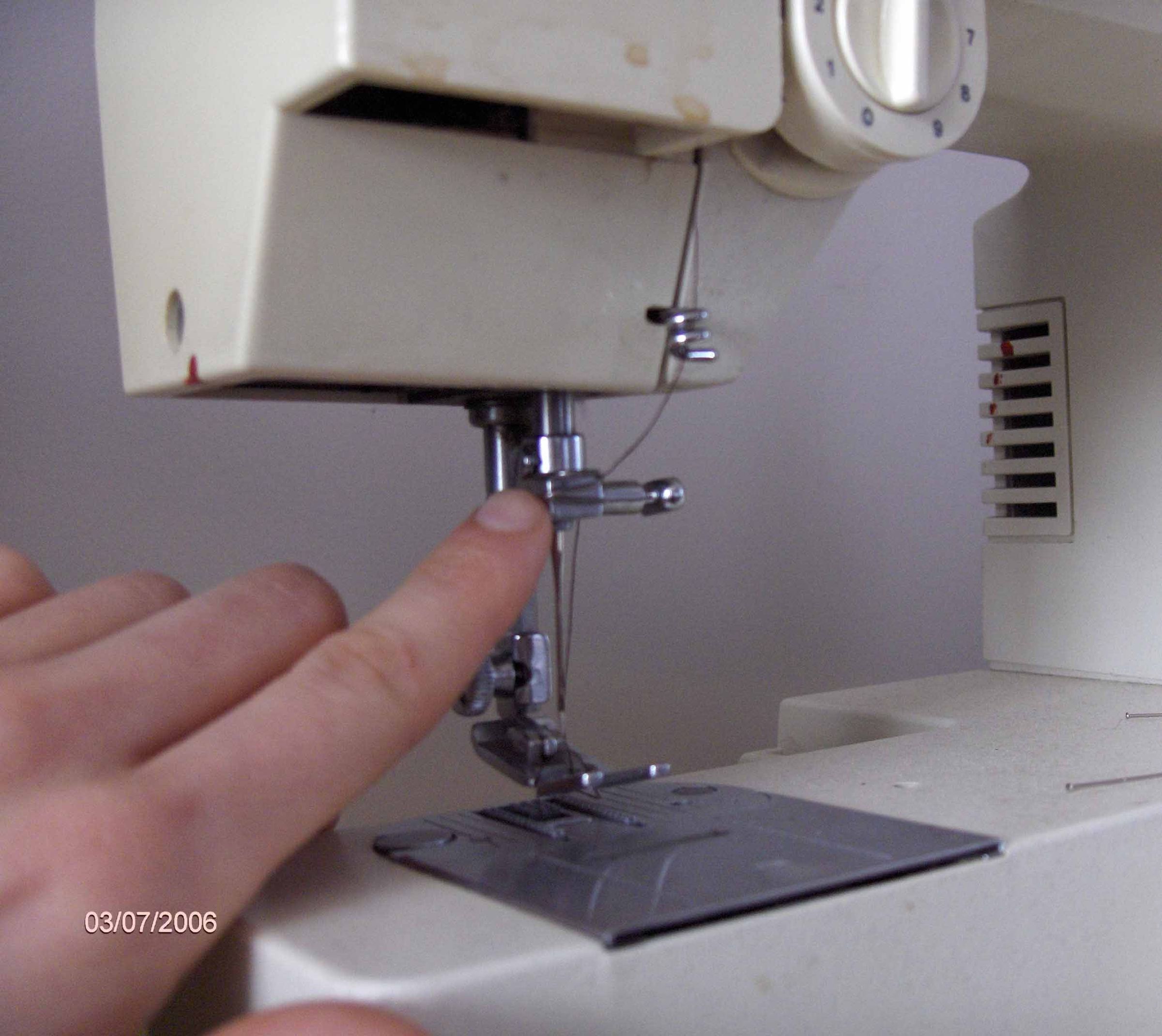 How to Thread a Sewing Machine : 12 Steps - Instructables