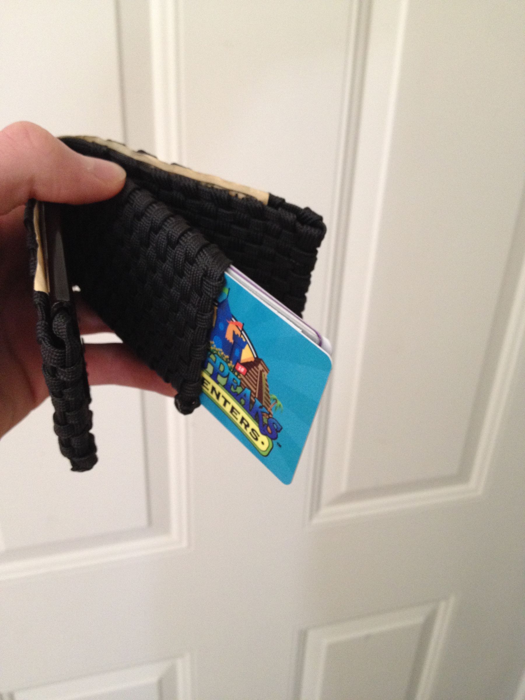 Paracord Wallet (v.4.0) : 8 Steps (with Pictures) - Instructables