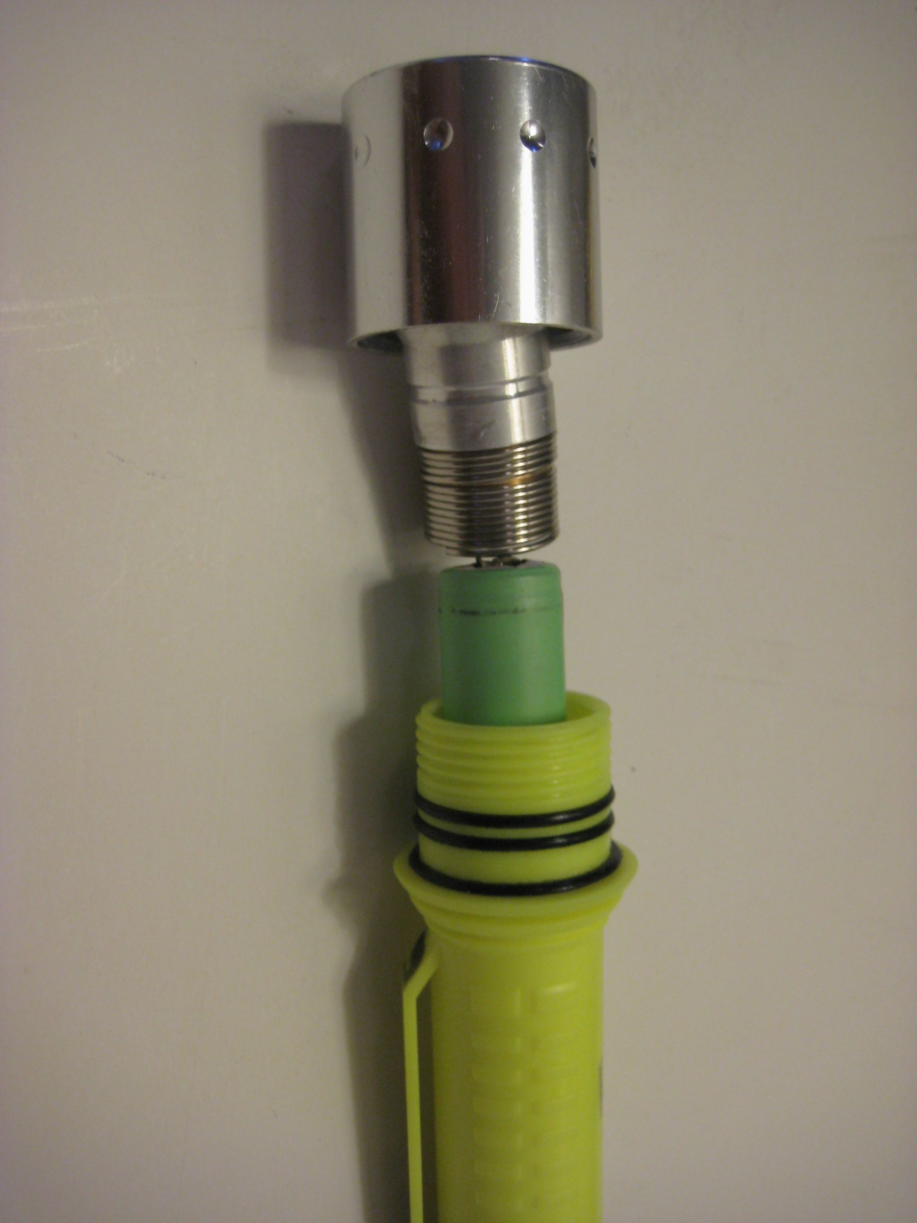 UV / Fluorescent SCUBA Dive Light (Trivial) : 3 Steps - Instructables