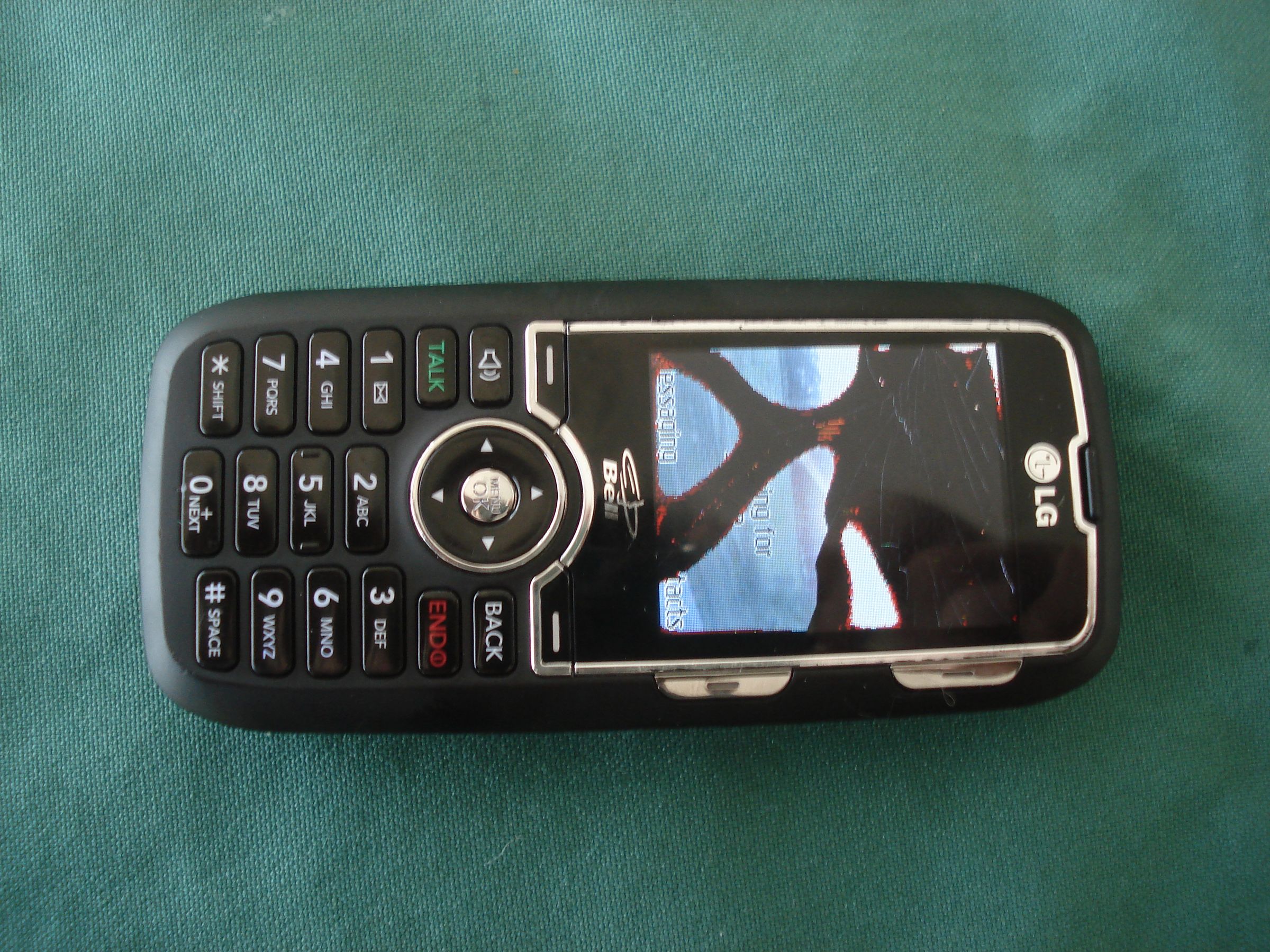 LG Rumor UX260 LCD Replacement : 10 Steps - Instructables