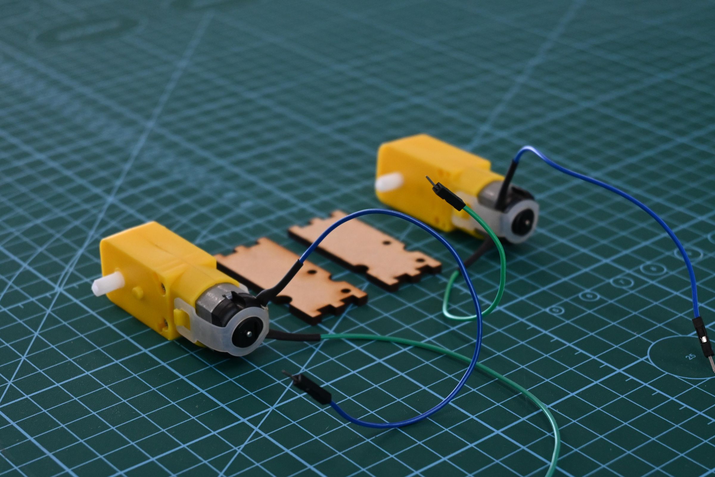 BATTLE BOTS - Torneo De Robots Sumo : 11 Steps (with Pictures) - Instructables