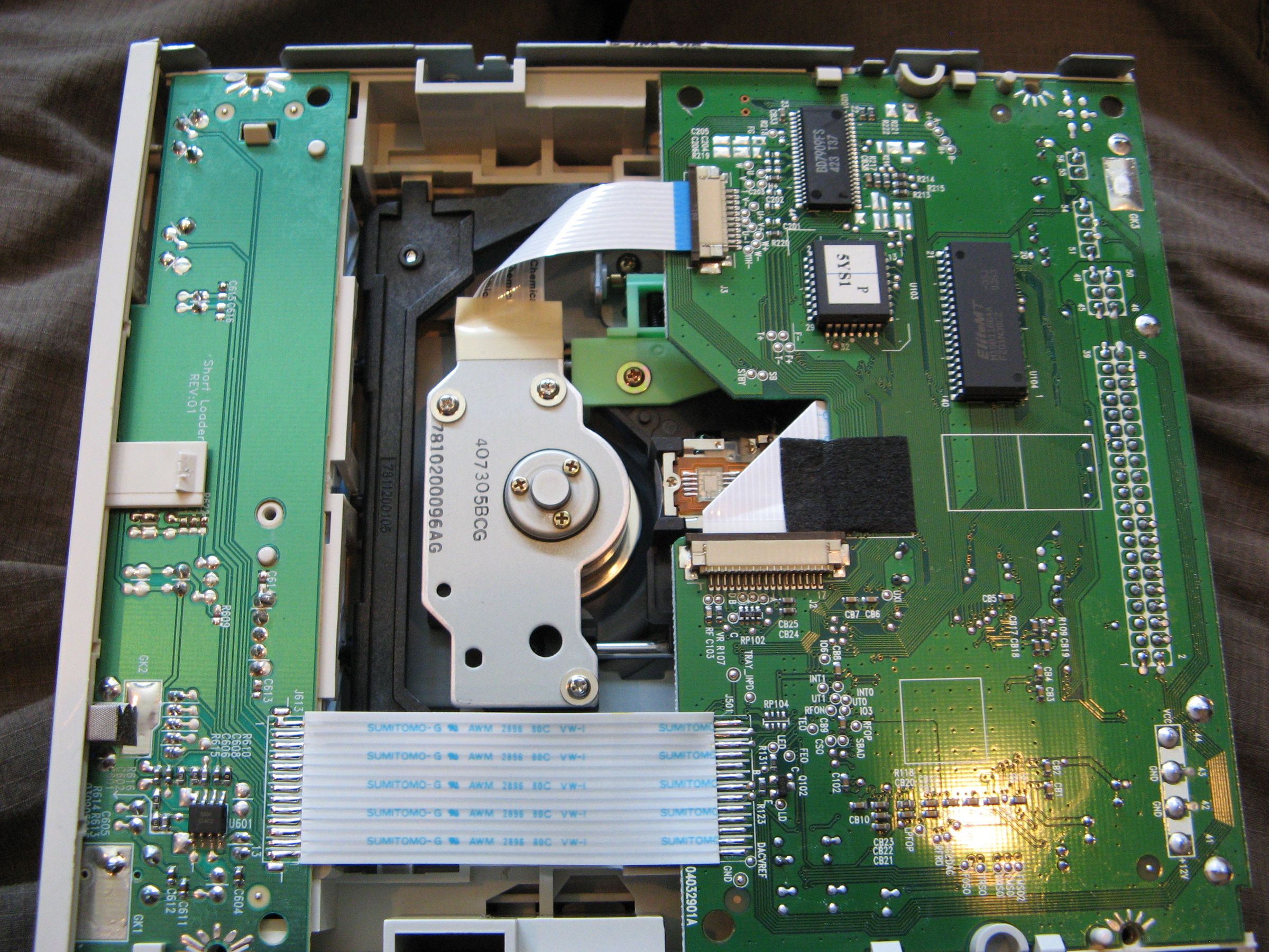 Recycling an Old CD-ROM Drive Into a Magnetic Noteboard! : 6 Steps ...
