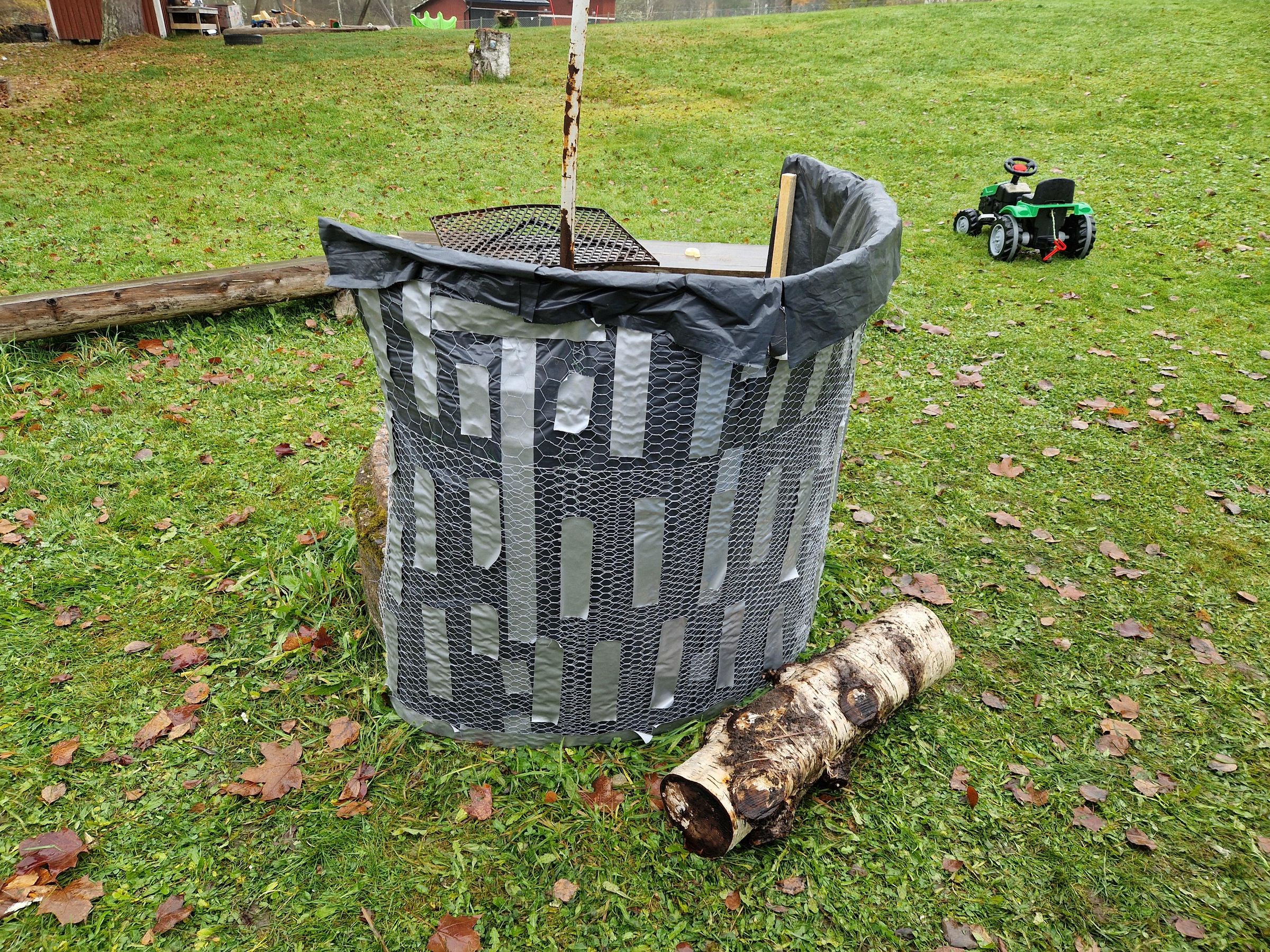 DIY Creepy Faux Well (Lightweight and Dismantlable) : 14 Steps (with ...