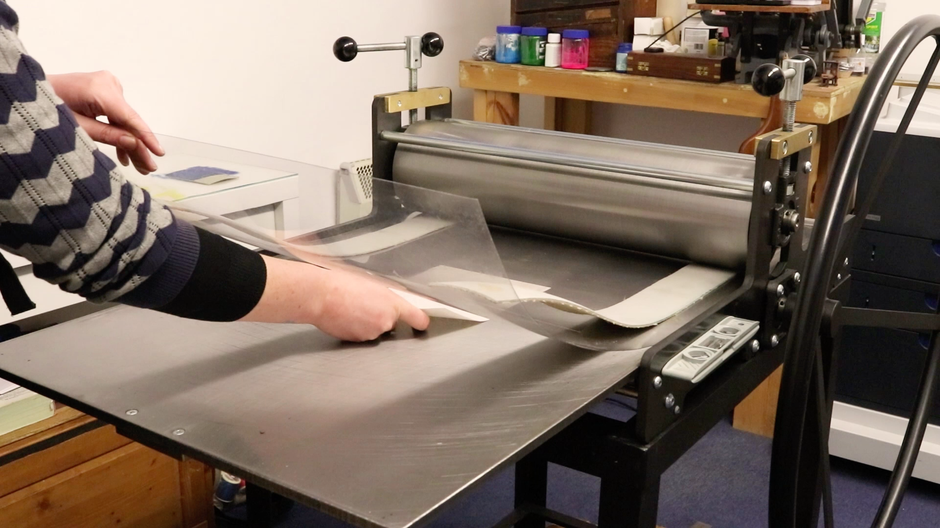 Make a Two-colour Linocut Relief Print : 12 Steps (with Pictures ...