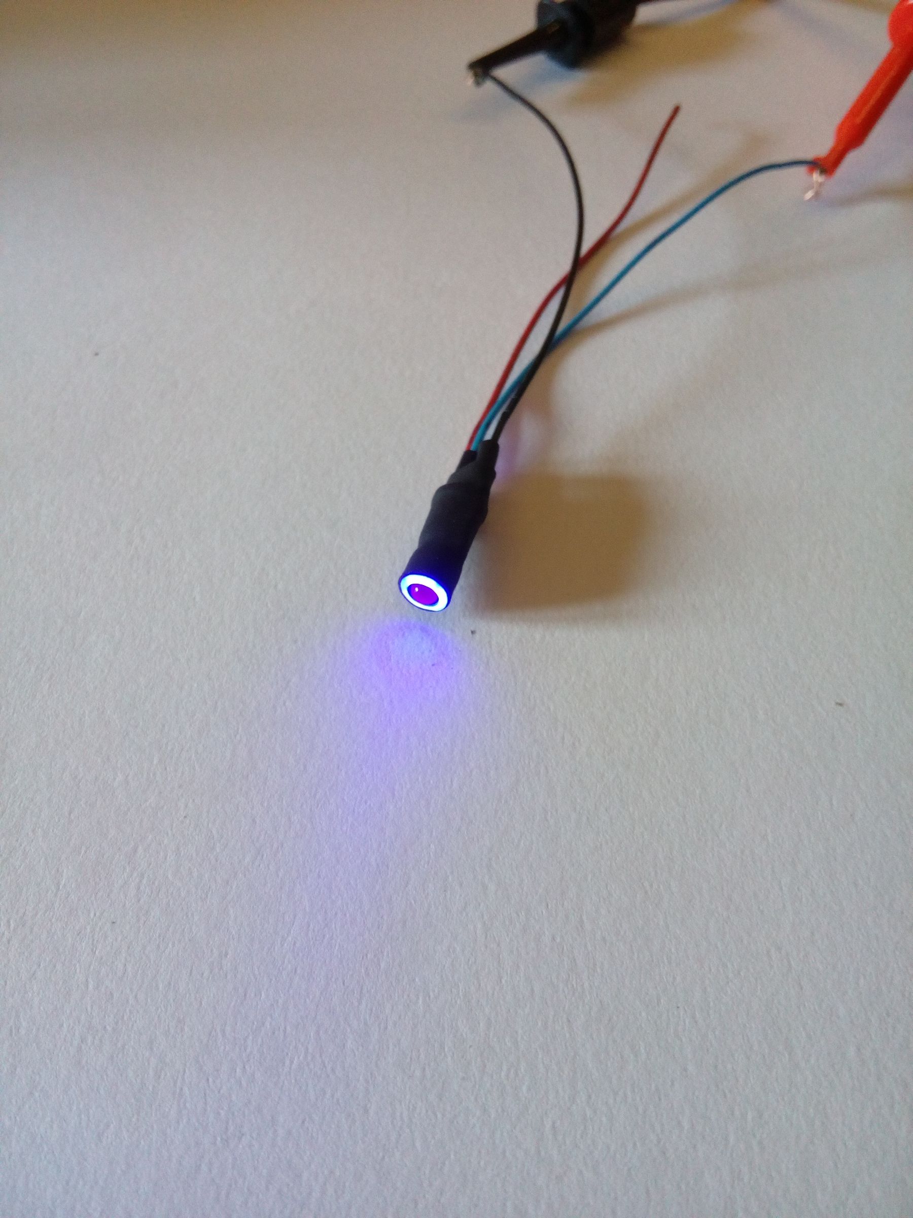 Bi-color 5mm Led Ring (DIY) : 4 Steps (with Pictures) - Instructables