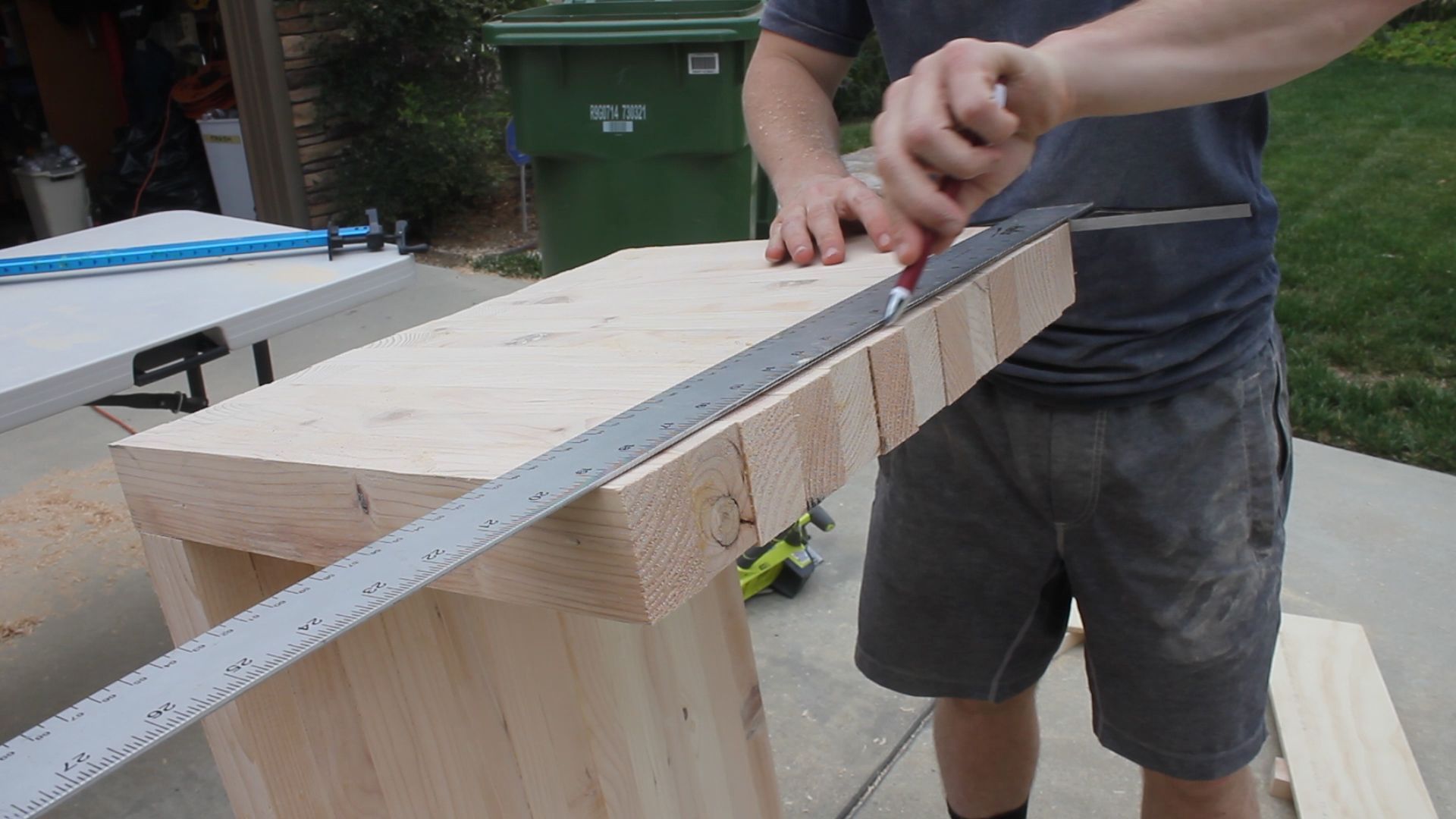 Modern Box-Joint Coffee Table : 16 Steps (with Pictures) - Instructables