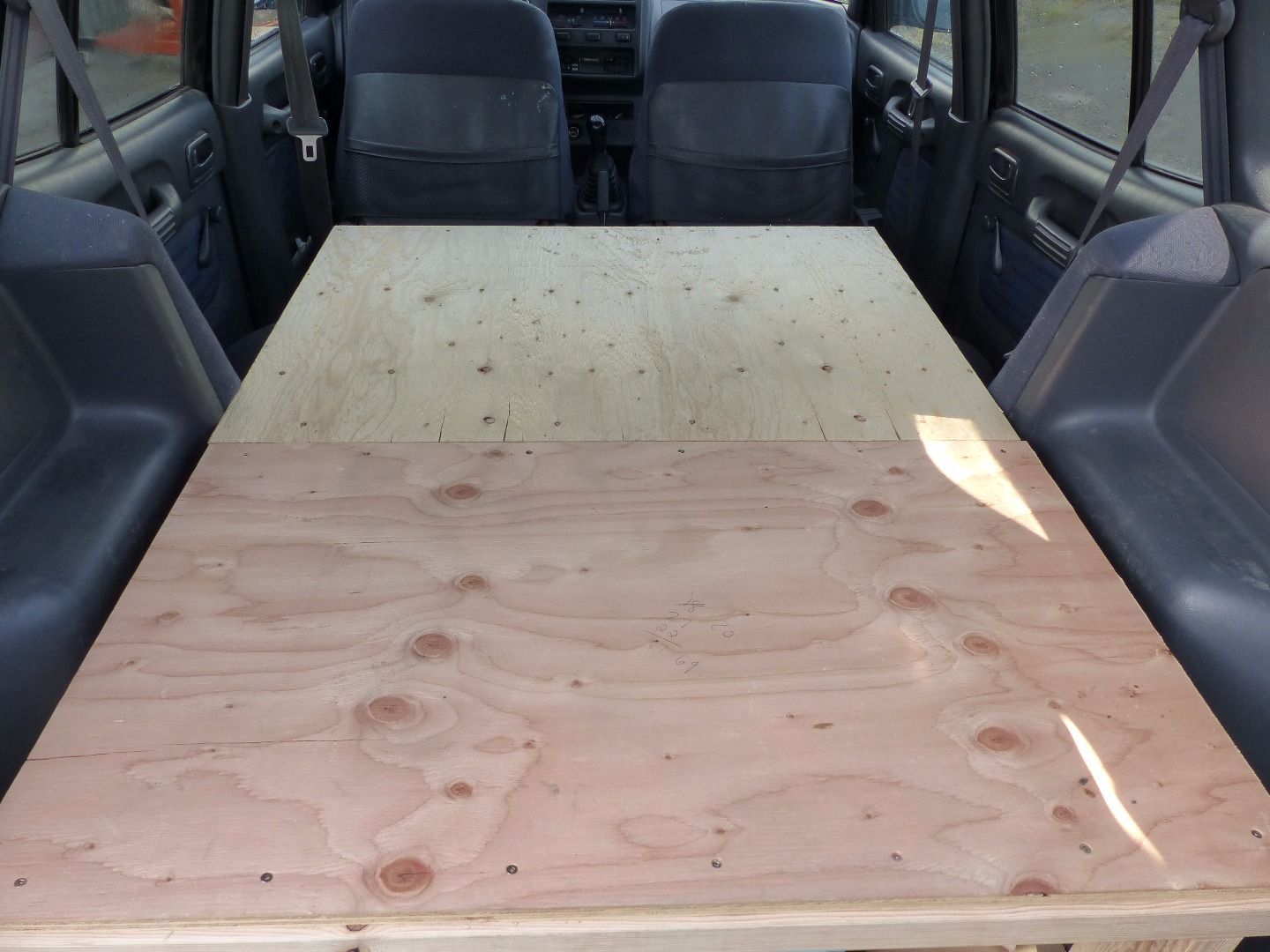 Toyota Rav4 by Weekday / Camper by Weekend. : 6 Steps (with Pictures ...