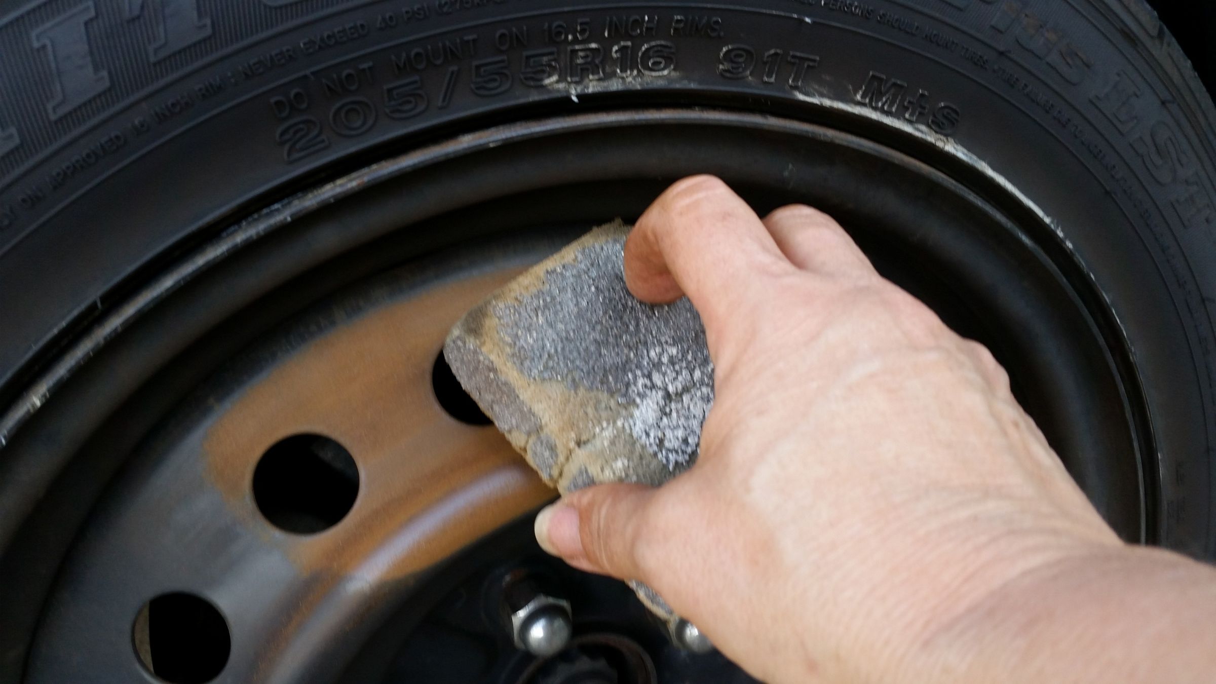 Paint Your Rusty Car Wheels - the Easy Way! : 6 Steps - Instructables