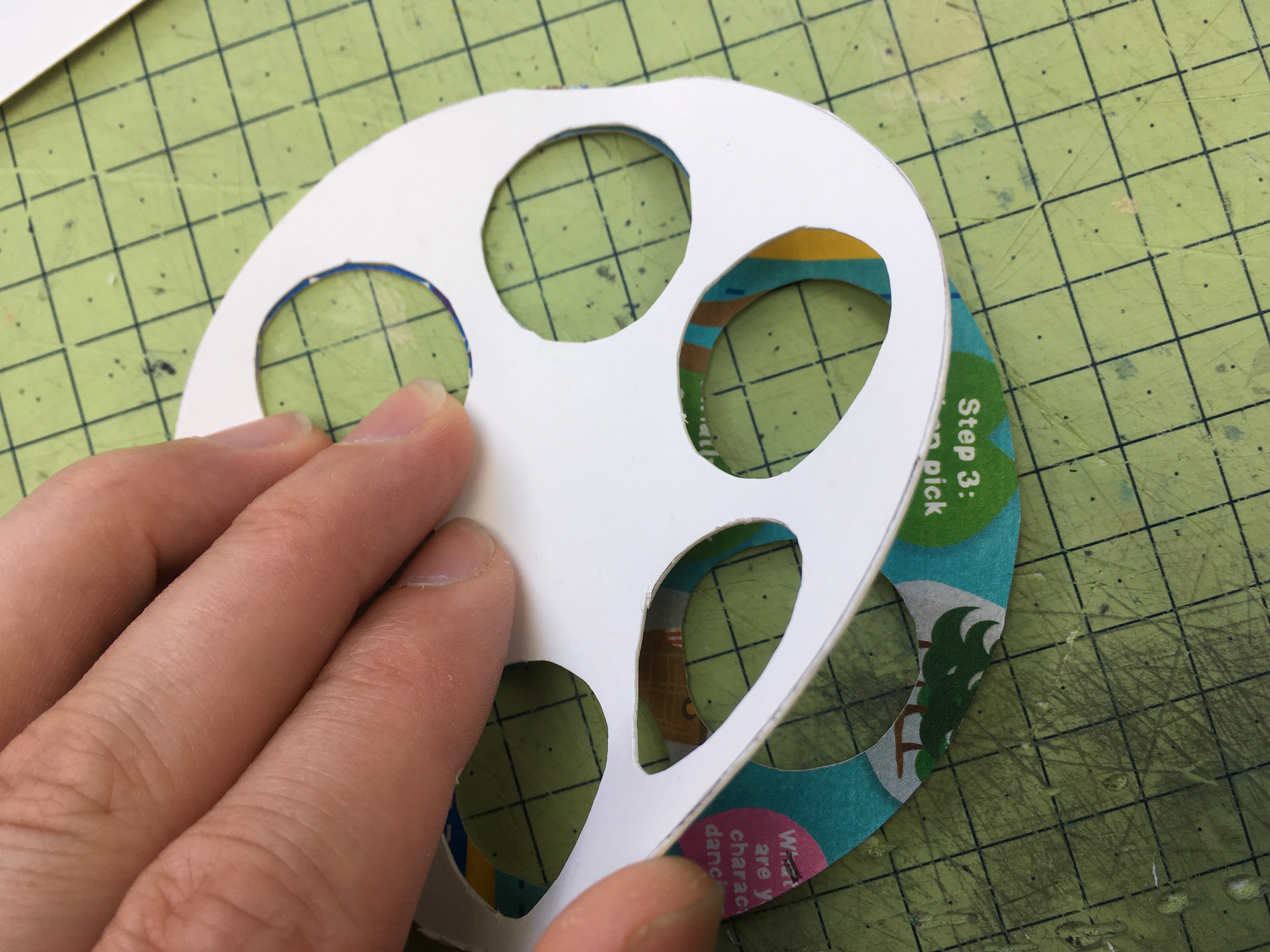 Rainbow Vision Spectacles : 10 Steps (with Pictures) - Instructables