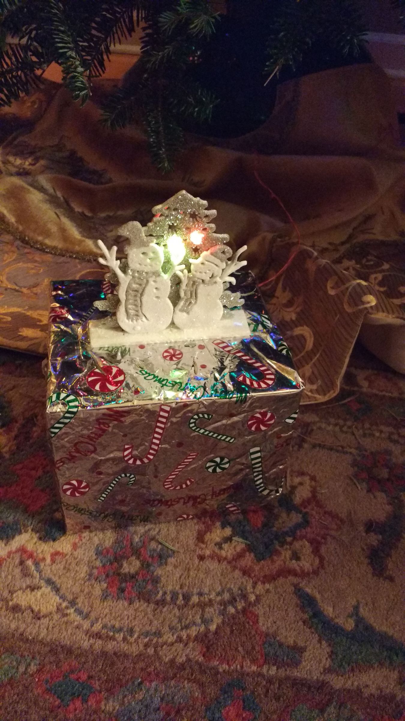 Christmas Tree Water Level Alarm Ornament: No More Thirsty Trees! : 7 ...