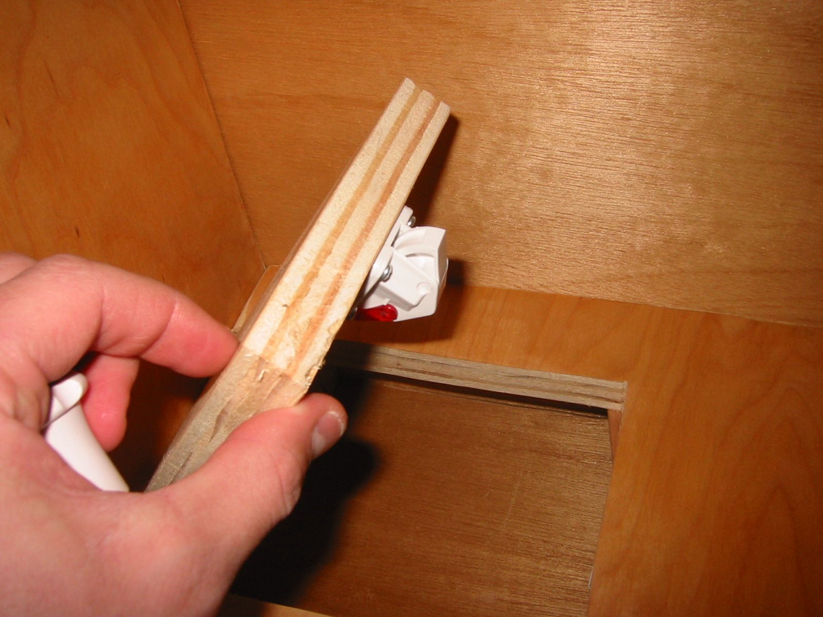 Cheap Secret Compartment! : 4 Steps (with Pictures) - Instructables