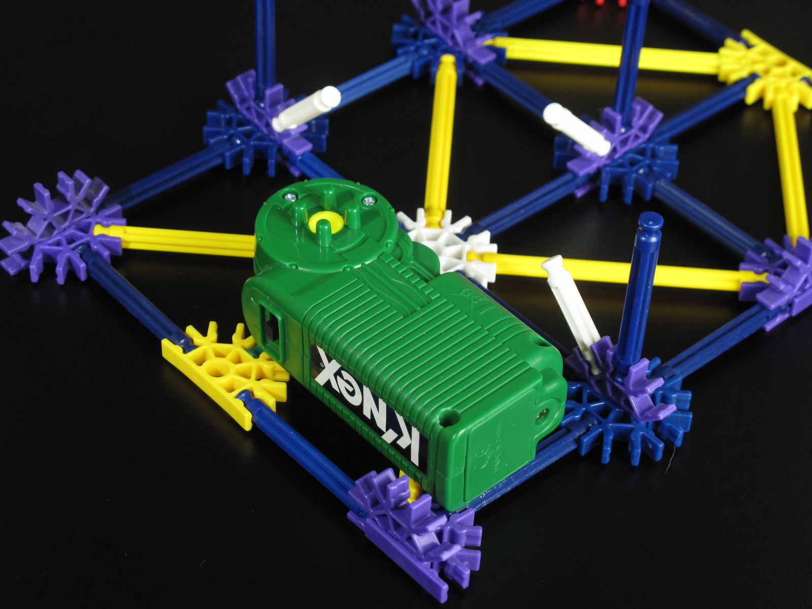 Knex Inverted Helix Lift V2 : 12 Steps - Instructables