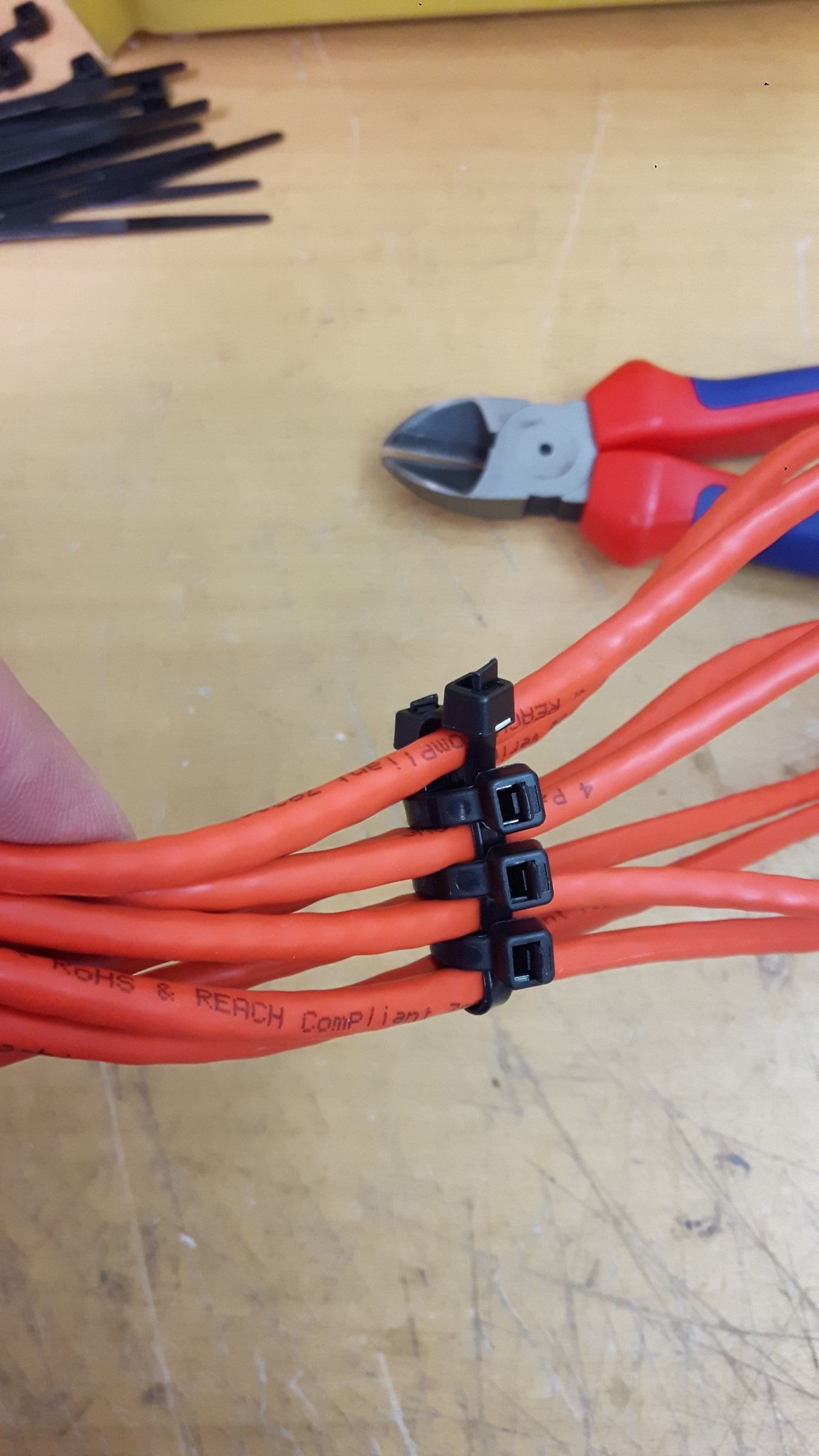Zip-Tie Cable Management : 3 Steps - Instructables