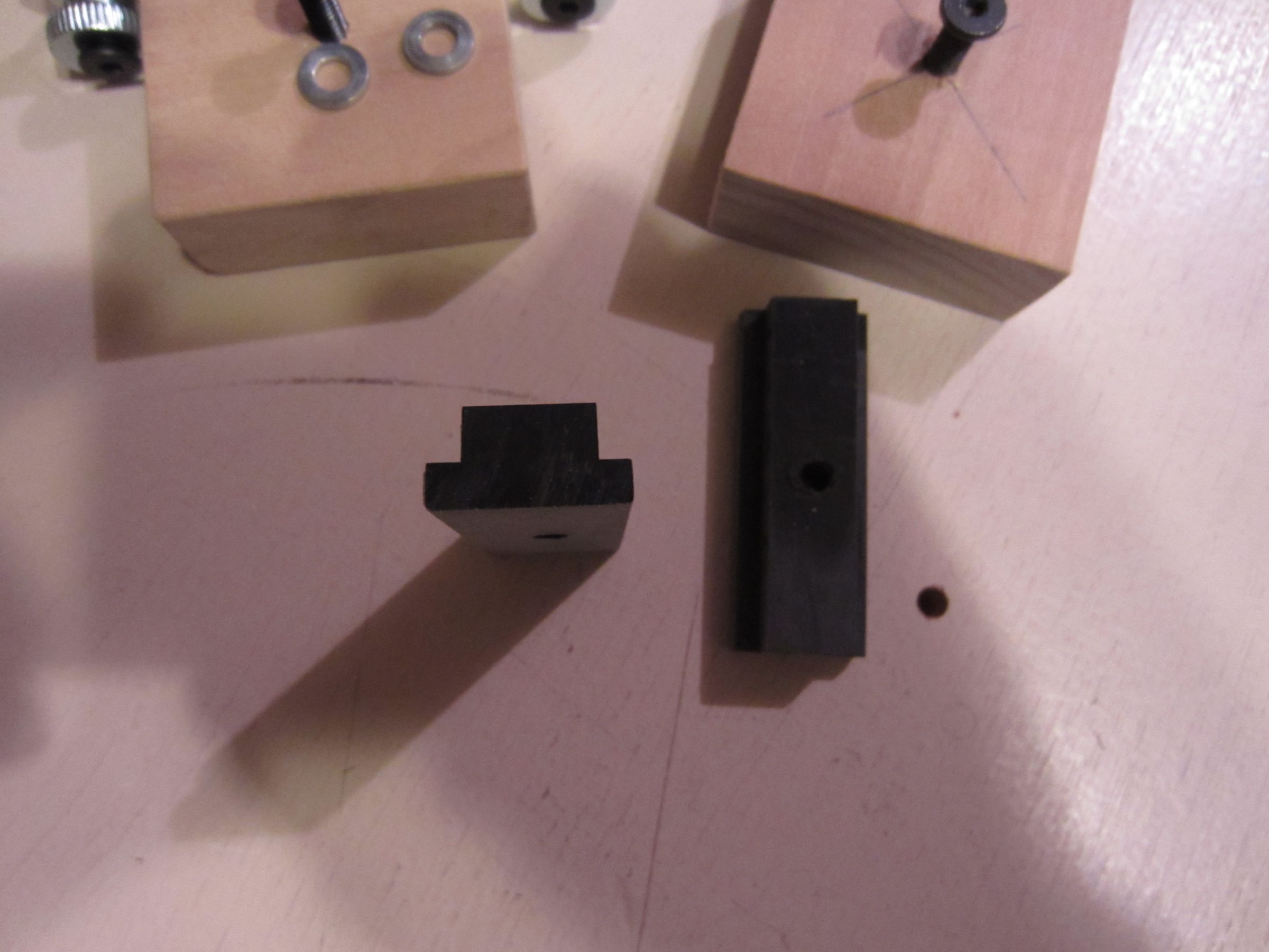 Adjustable Router Guide Template : 11 Steps (with Pictures) - Instructables
