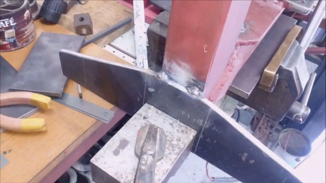 DIY Hydraulic Benchtop Press : 9 Steps (with Pictures) - Instructables