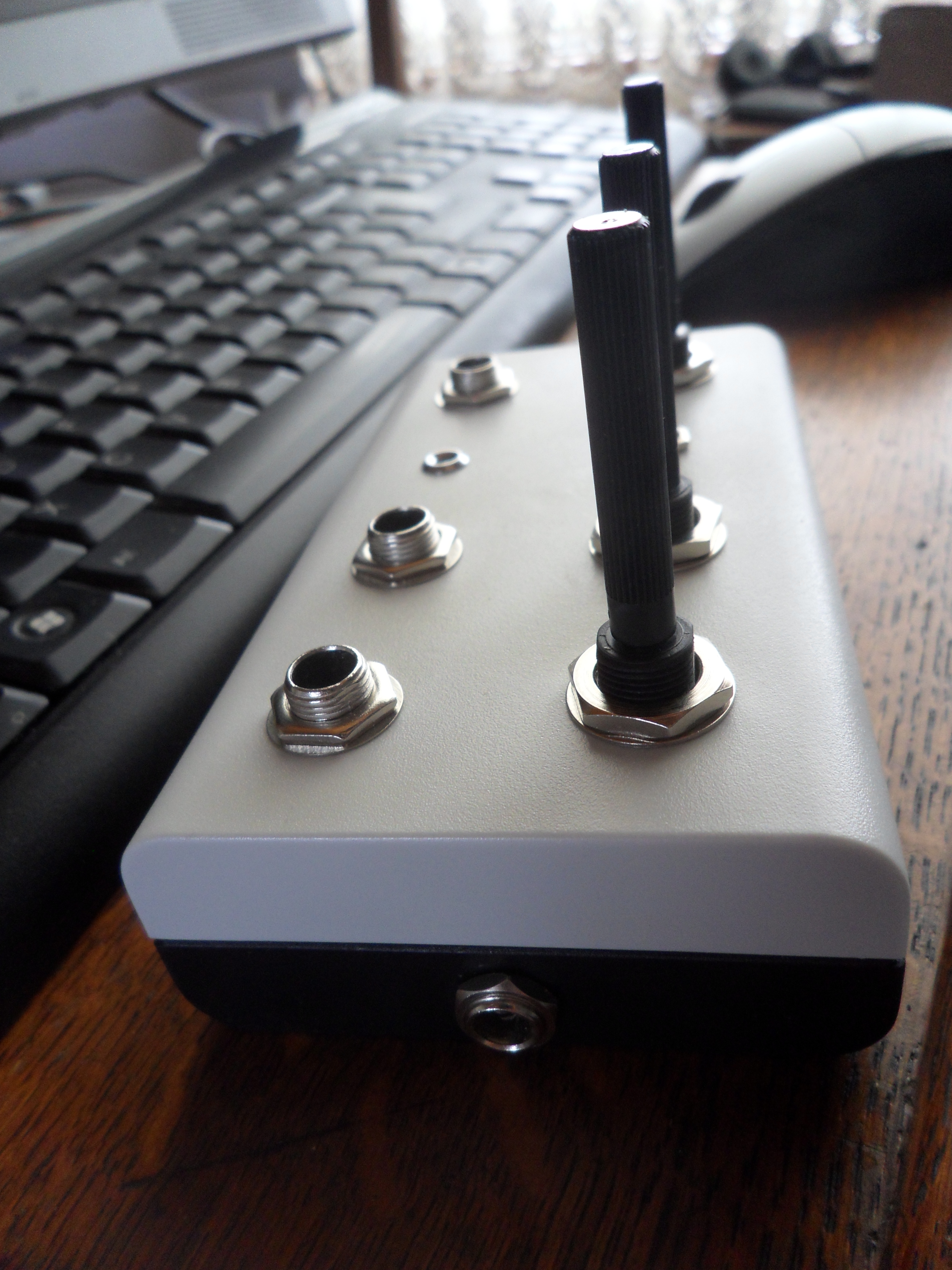 Voltage Controlable Atari Punk Console (with Pictures) - Instructables