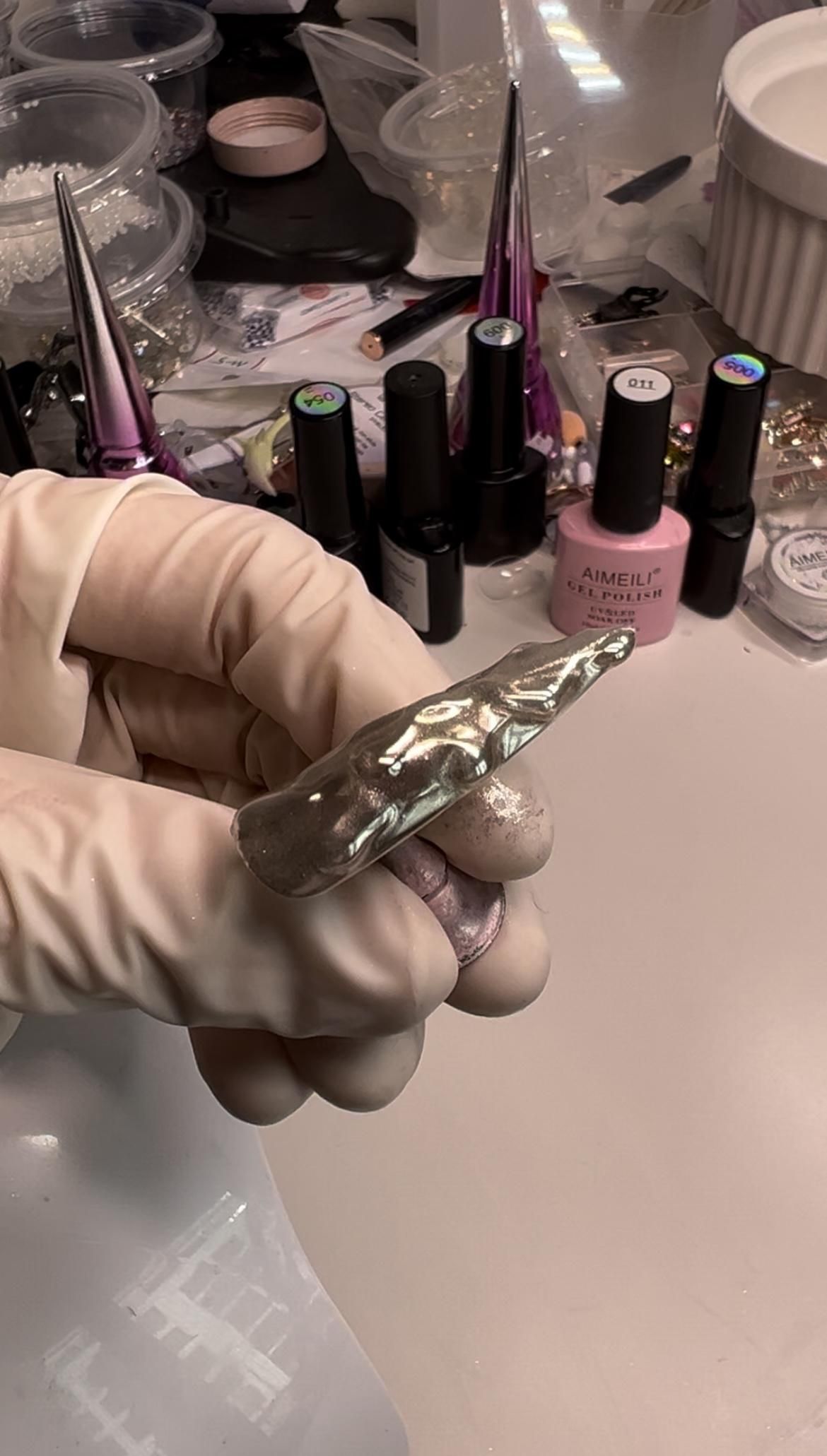 Chrome Texture Press on Nail : 10 Steps - Instructables