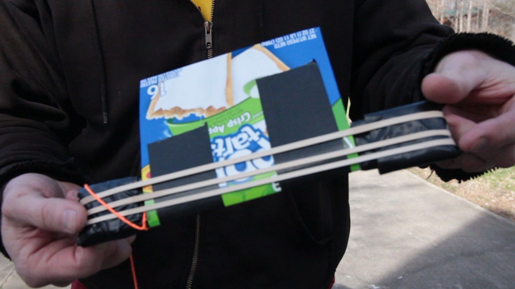 Bee Buzzer - Rubber Band Noise Toy : 19 Steps (with Pictures) - Instructables