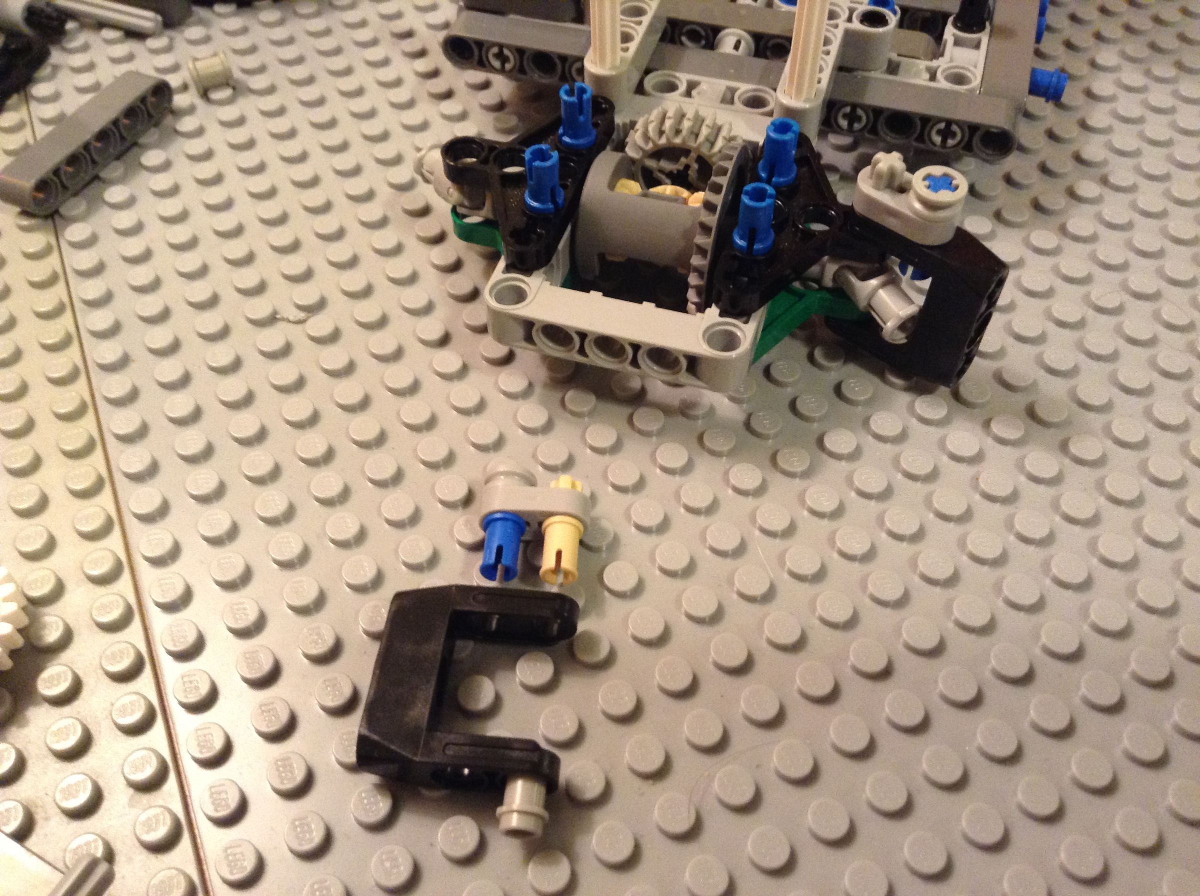 Remote Control Lego Car (1997 Volvo 850) : 10 Steps (with Pictures ...