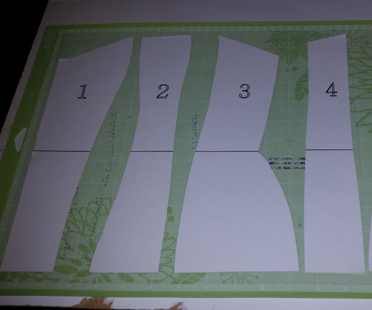Using the Cricut Explore to Cut Out a Sewing Pattern : 3 Steps ...