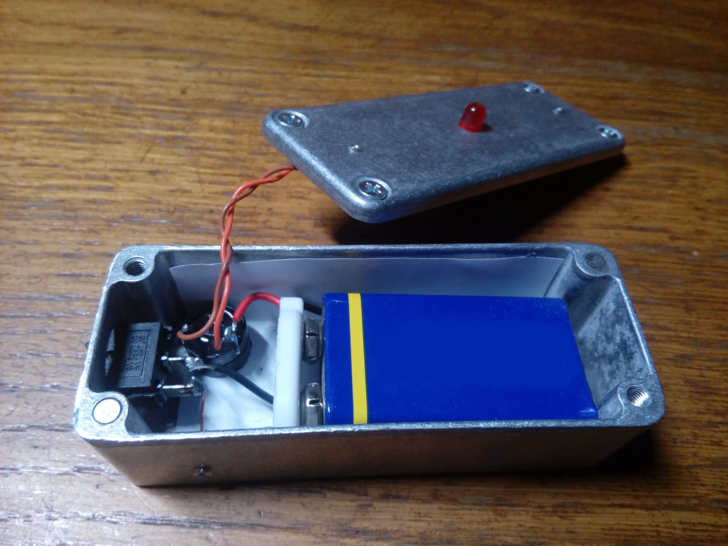 Pocket-sized Wire Loop Game : 9 Steps - Instructables