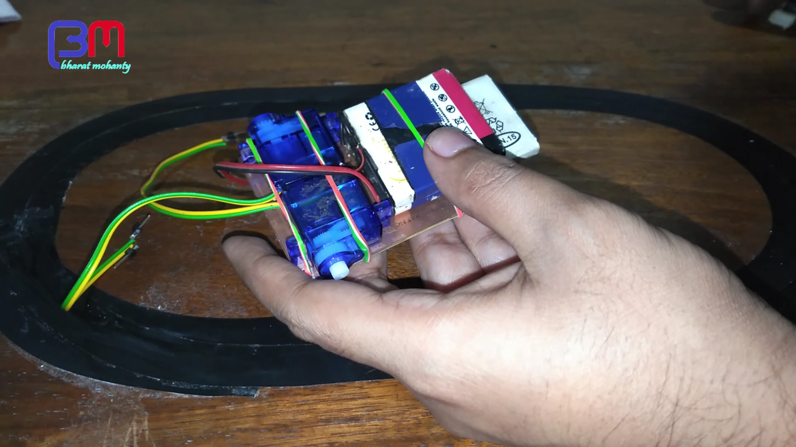 ONE SENSOR LINE FOLLOWING ROBOT : 5 Steps - Instructables