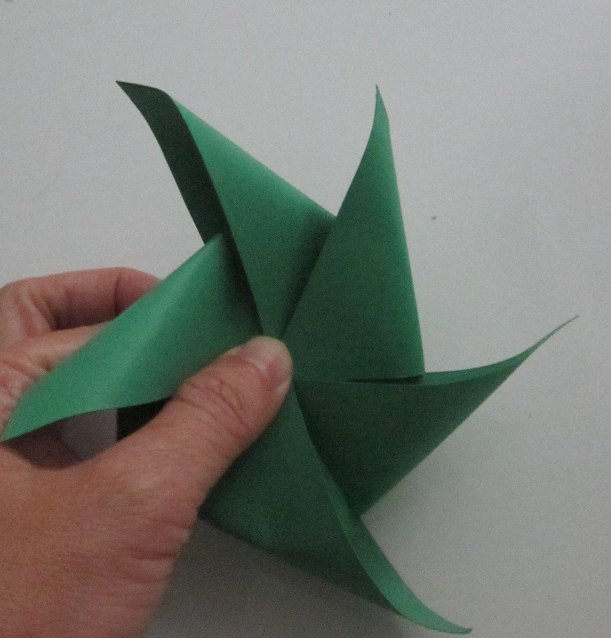 Miss La Sen 6 Petal Pinwheel : 8 Steps (with Pictures) - Instructables