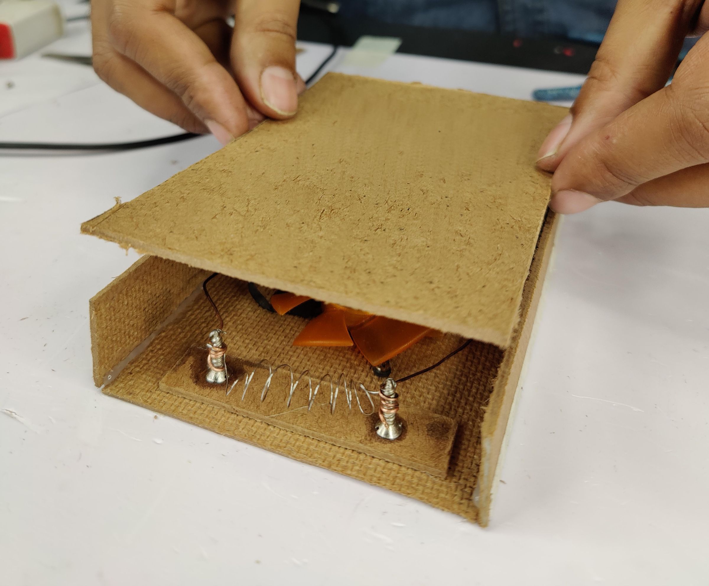 Warmee - Safe Heat Anywhere (Portable Pocket Heater) : 5 Steps (with Pictures) - Instructables