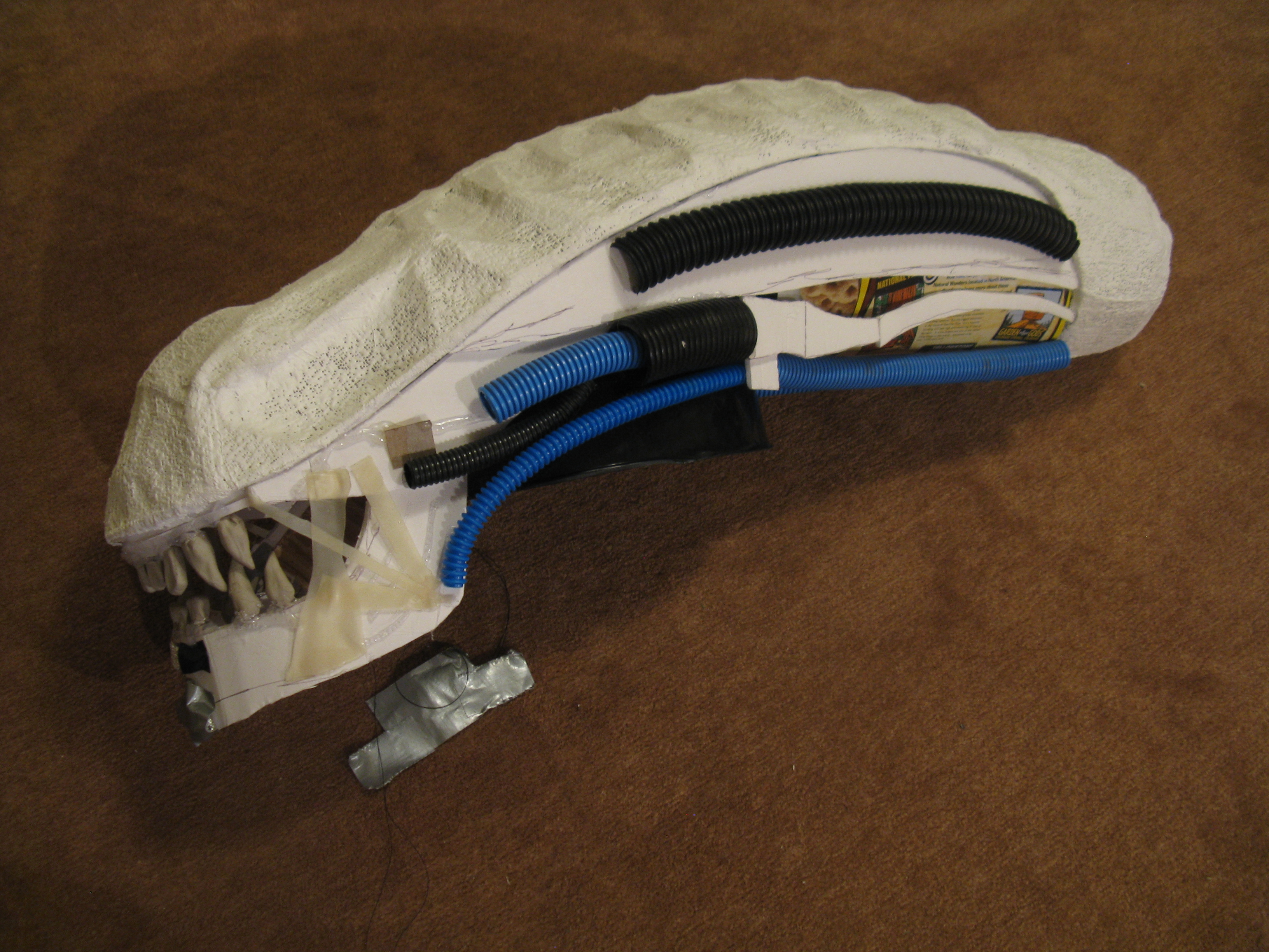 Alien Warrior Costume From Aliens : 8 Steps - Instructables