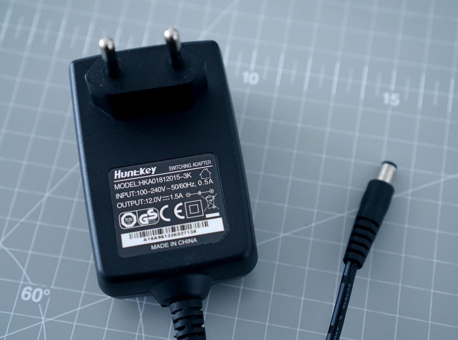 Ultimate DIY Breadboard Power Supply : 9 Steps (with Pictures ...