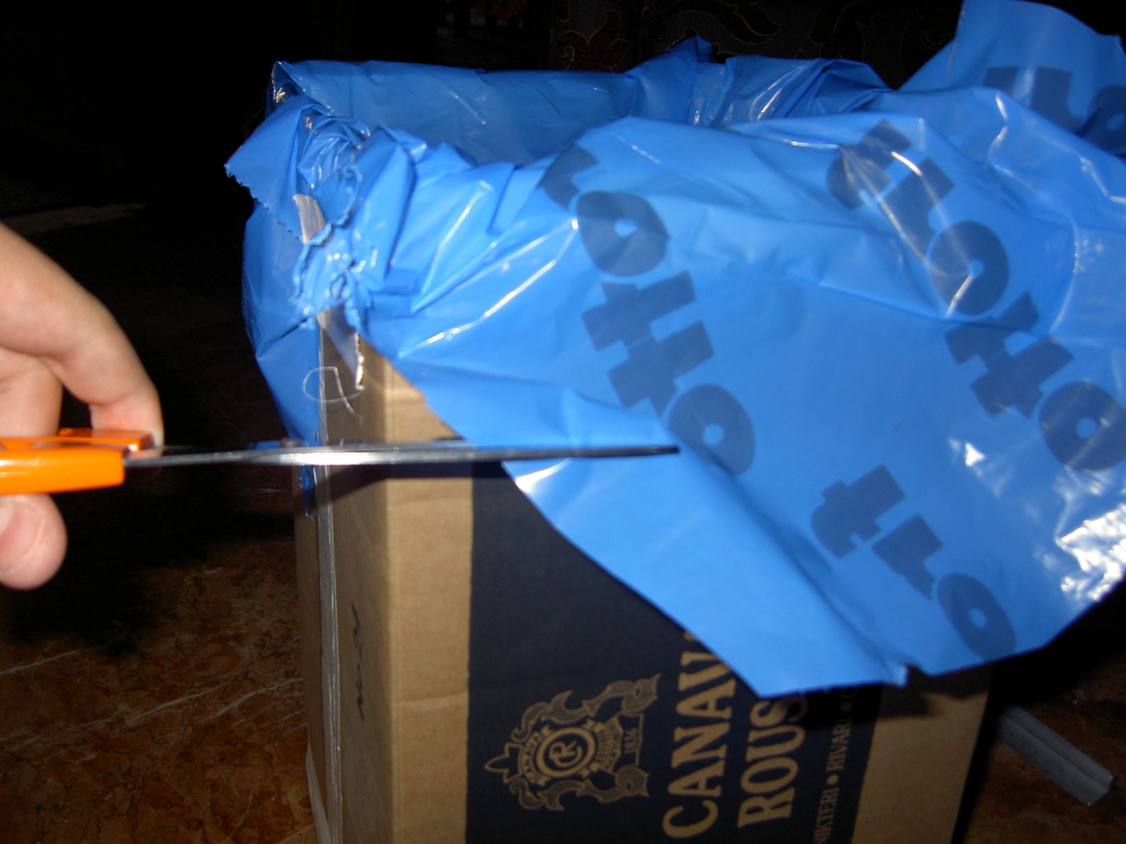 How to Make an Air-Zooka (Airzooka) : 7 Steps - Instructables