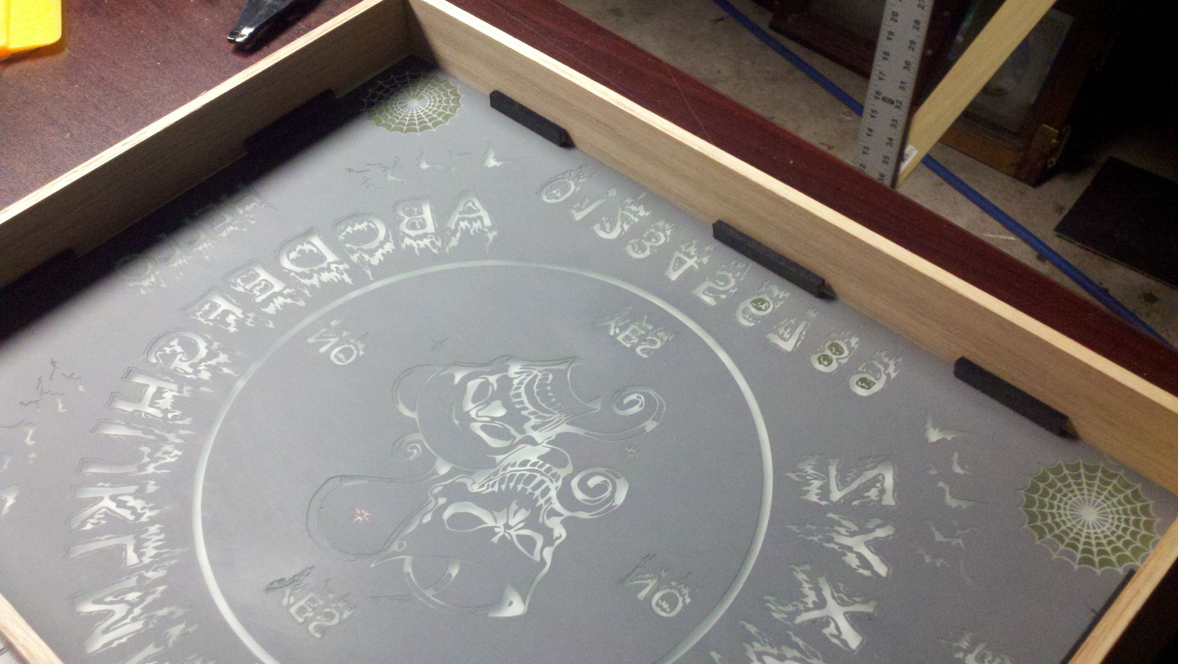 Spooky WeeGee Spirit Board Mirror : 8 Steps (with Pictures) - Instructables