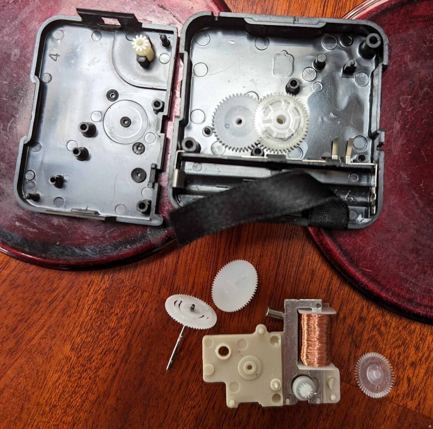Convert a Quartz Clock Module to a Co-axial Stepper Motor : 5 Steps ...