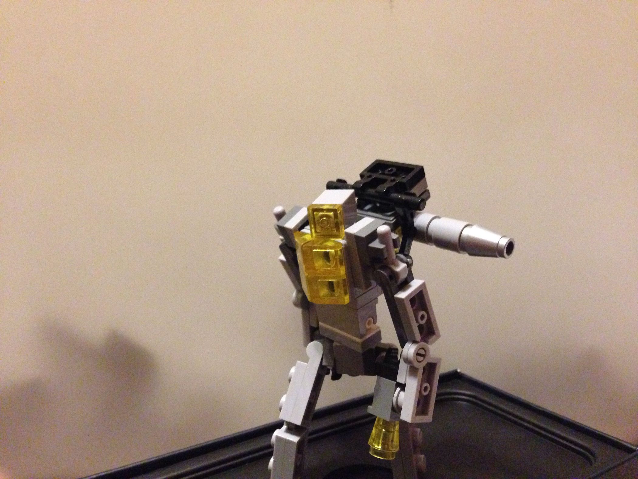 Mini Lego Transformers: Shockbomber - Instructables