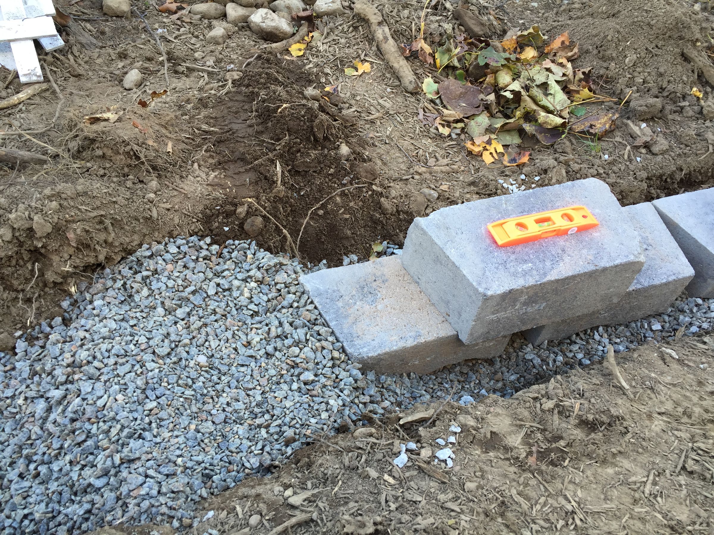 How to Build a Block Retaining Wall : 10 Steps (with Pictures ...